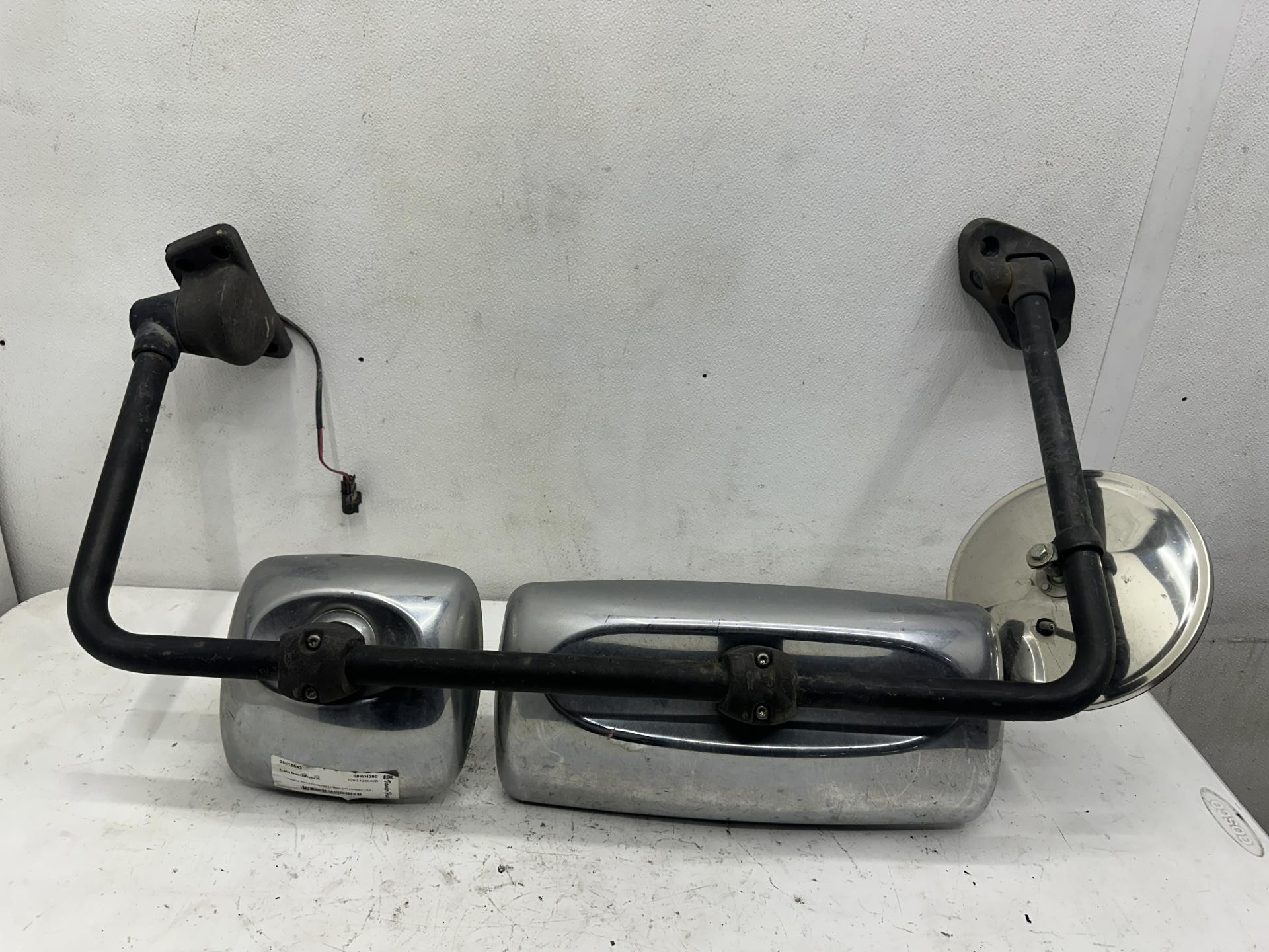 A22-58514-008 | Freightliner M2 112 Door Mirror for Sale