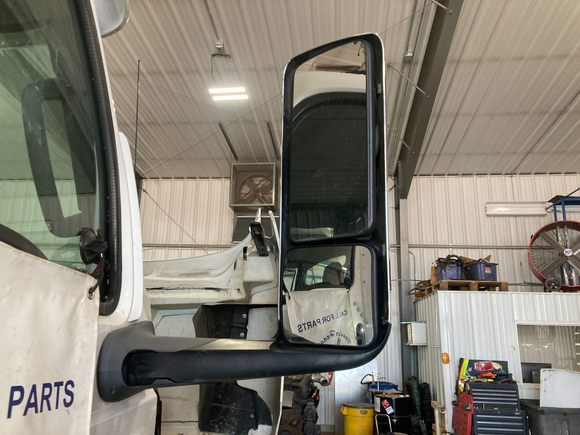 3766437C96 | International HX520 Door Mirror for Sale