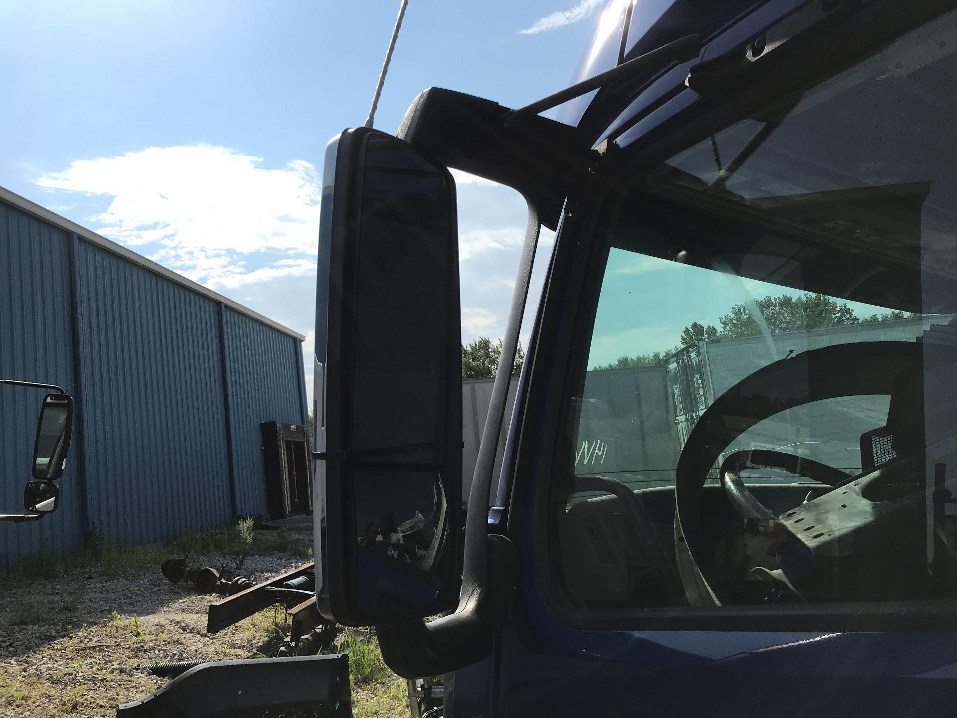 82794921 | Volvo VNM Door Mirror for Sale