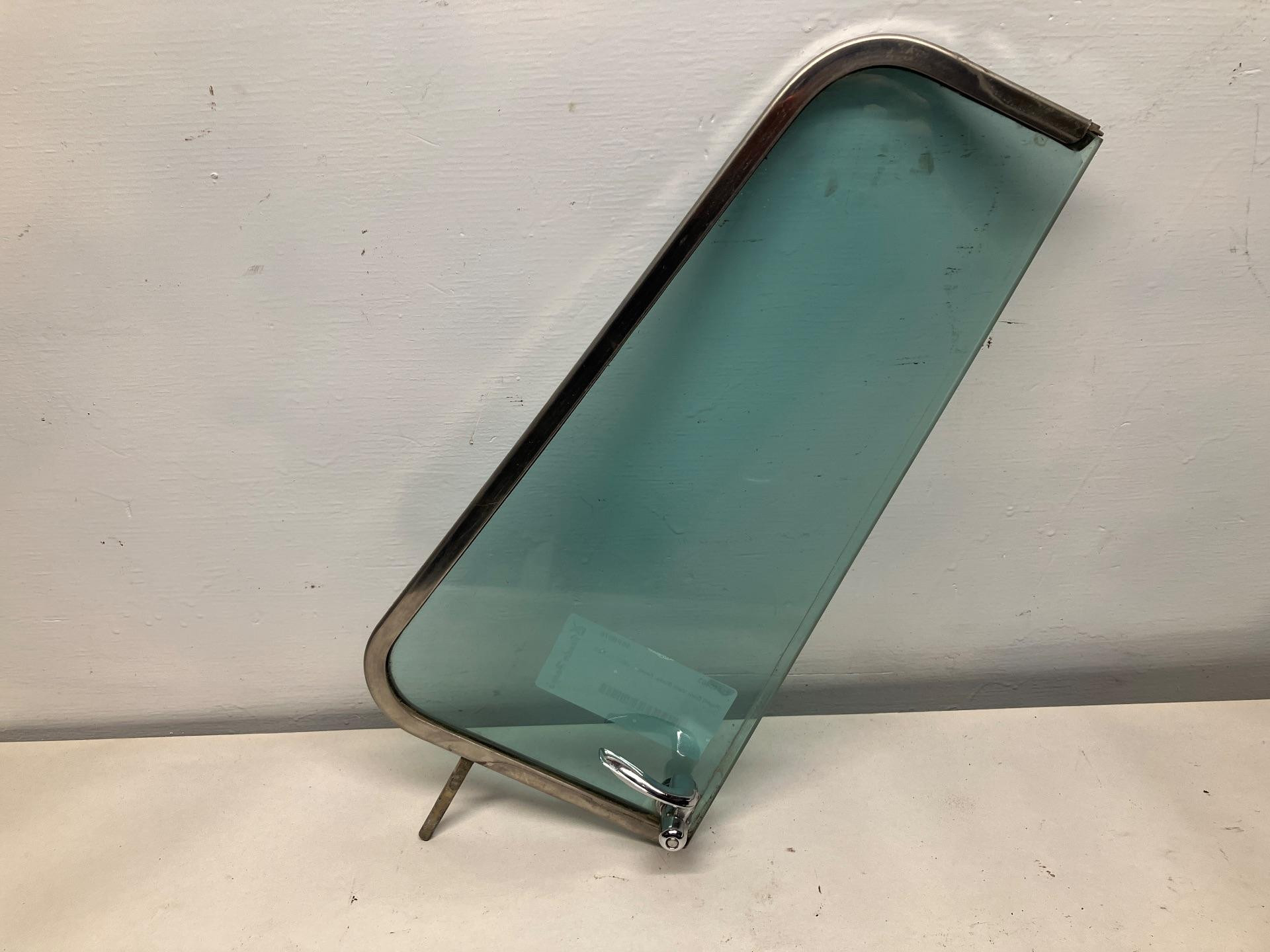 Peterbilt 379 Door Vent Glass for Sale