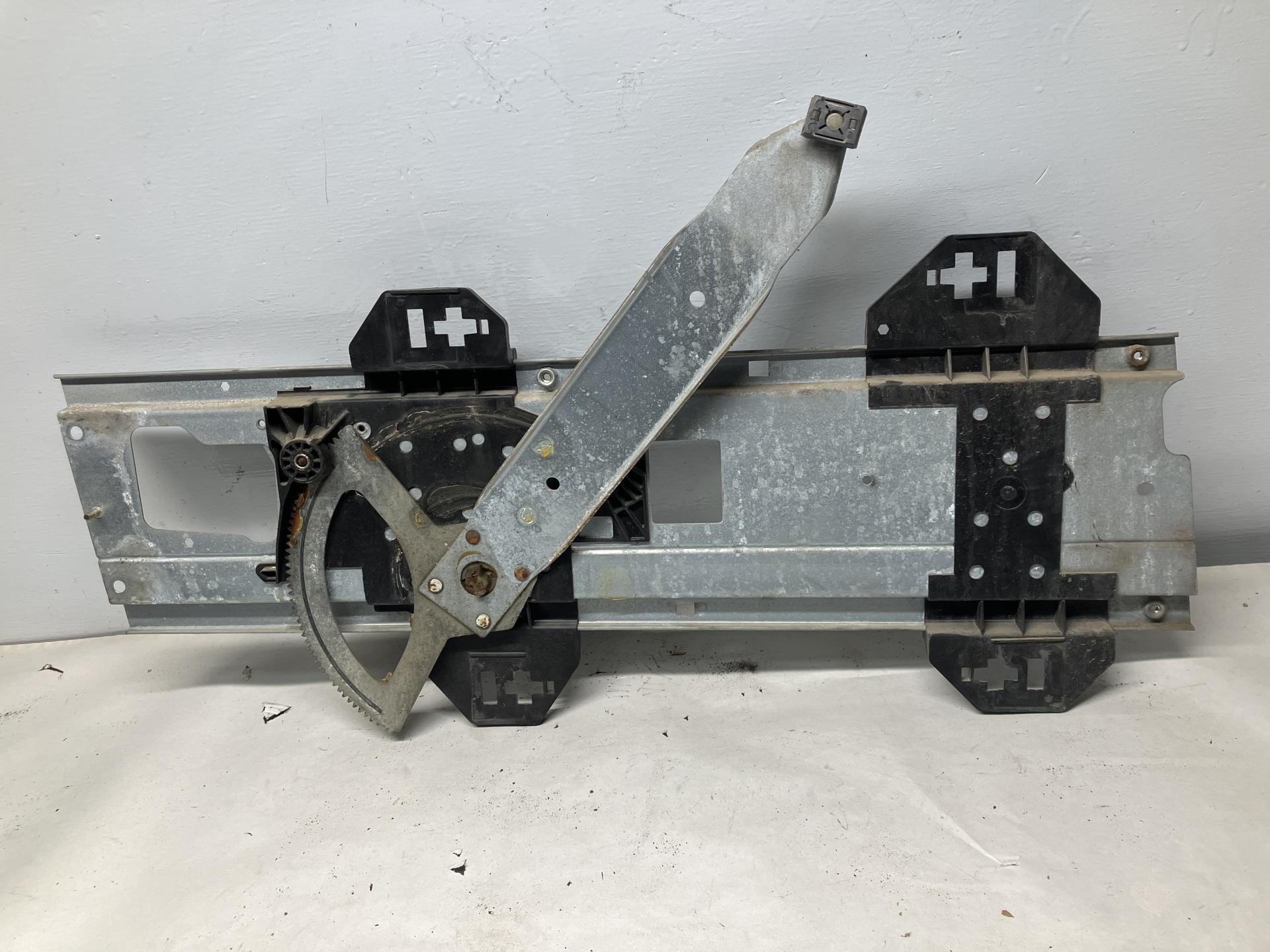 VERIFY | International 4200 Front Door Window Regulator for Sale