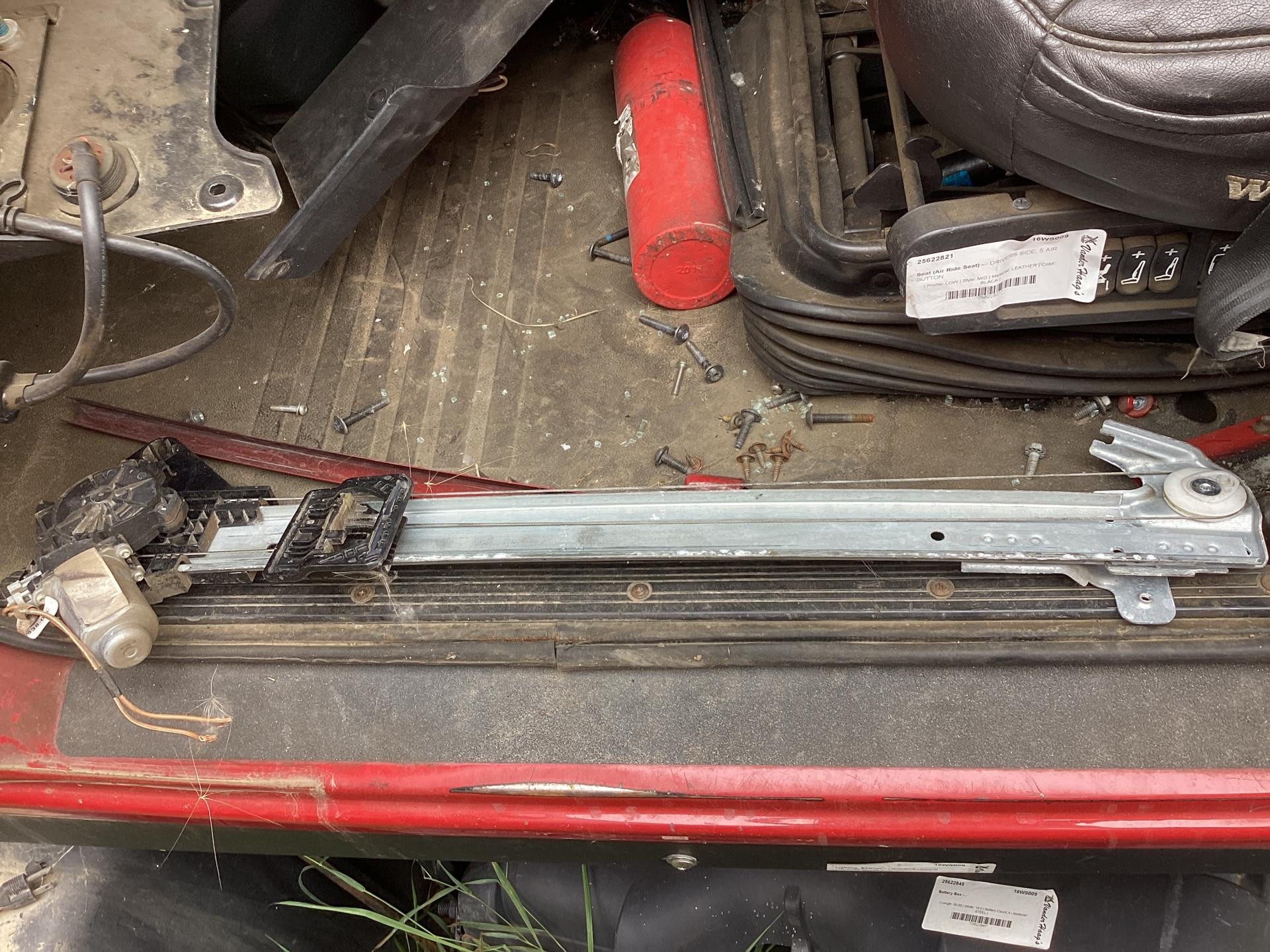 Western Star Trucks 5700 Front Door Window Regulator for Sale