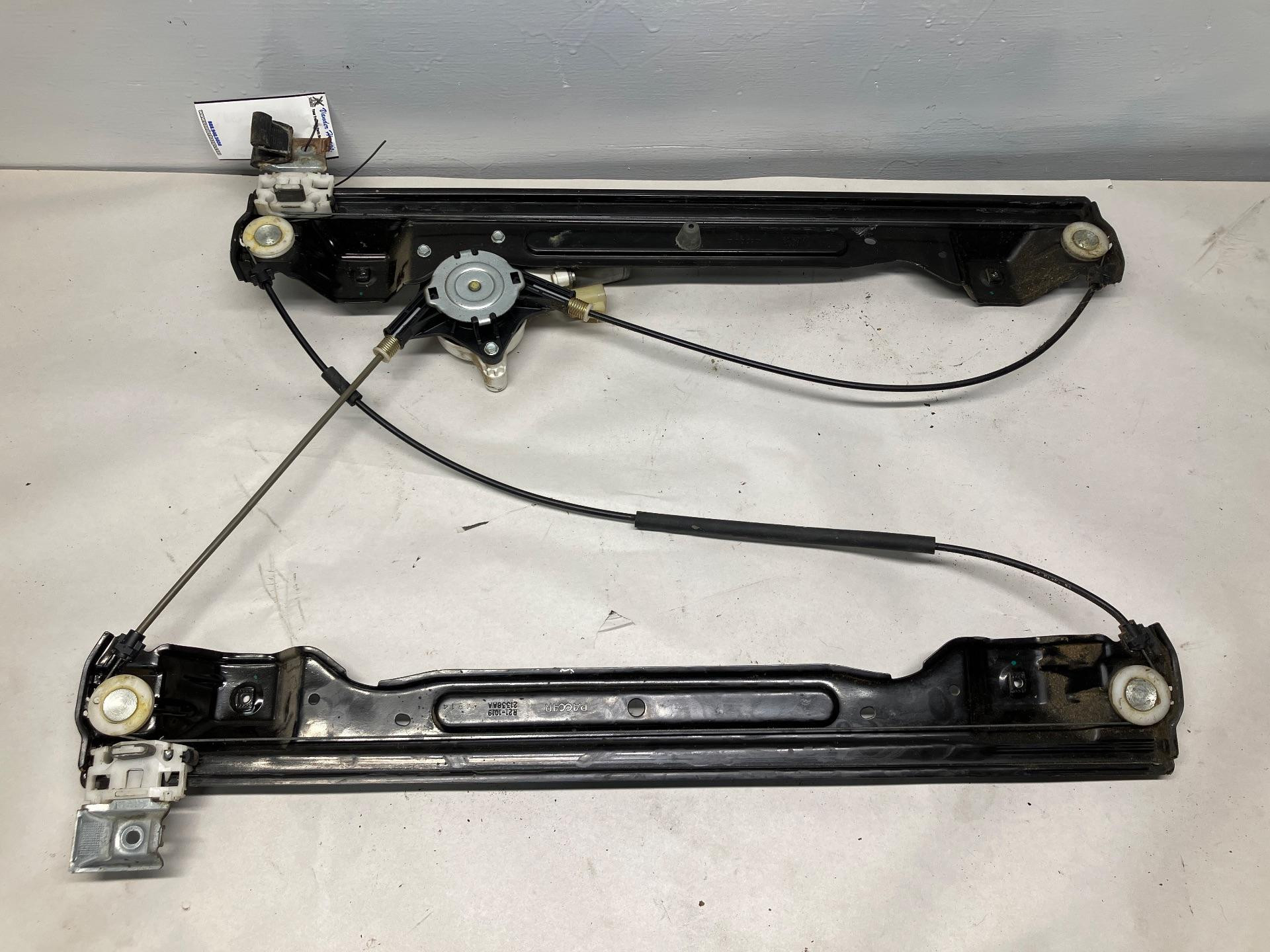 CM093350 | Peterbilt 579 Front Door Window Regulator for Sale