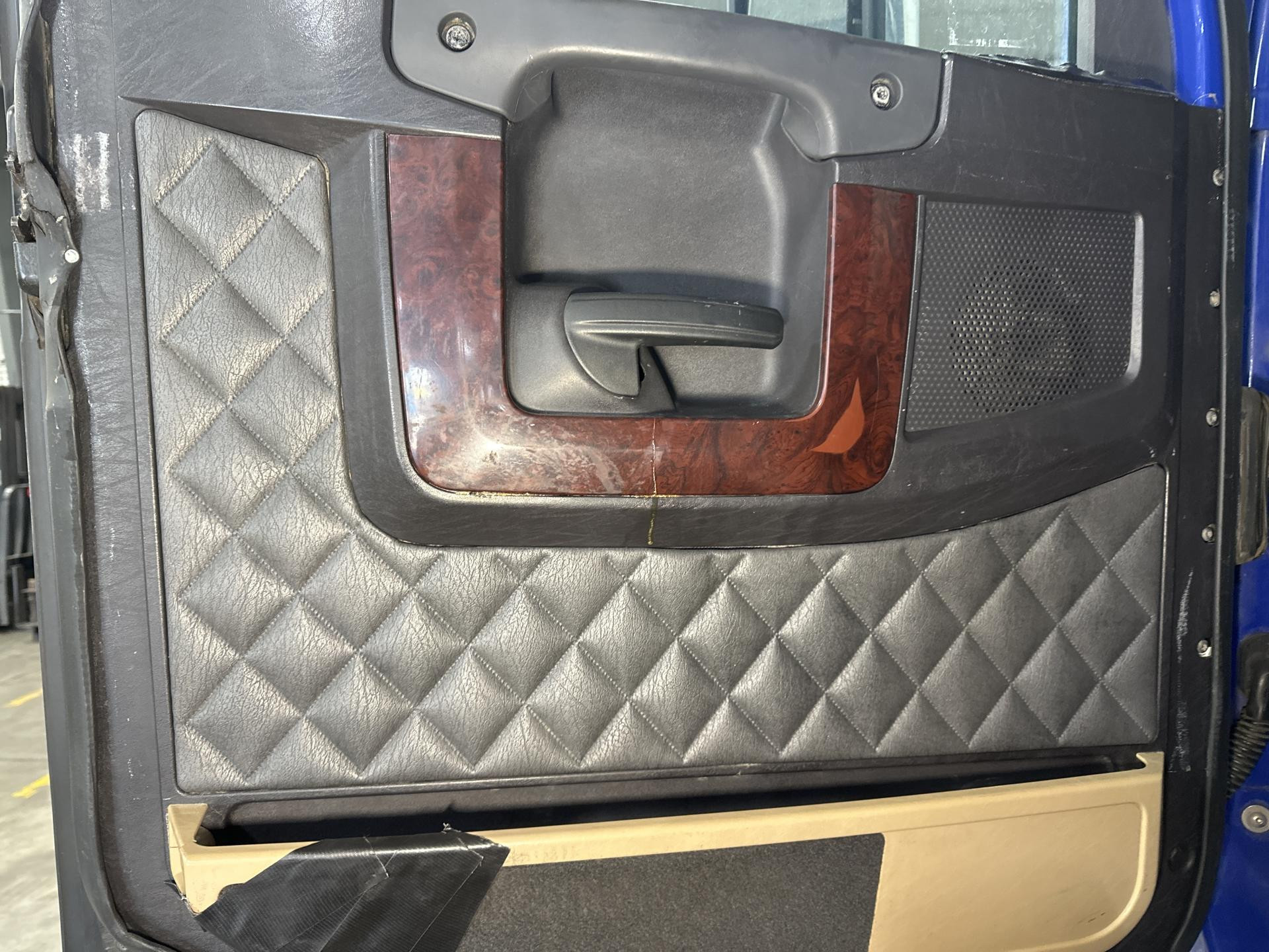 VERIFY | Freightliner CORONADO Front Door Window Regulator for Sale