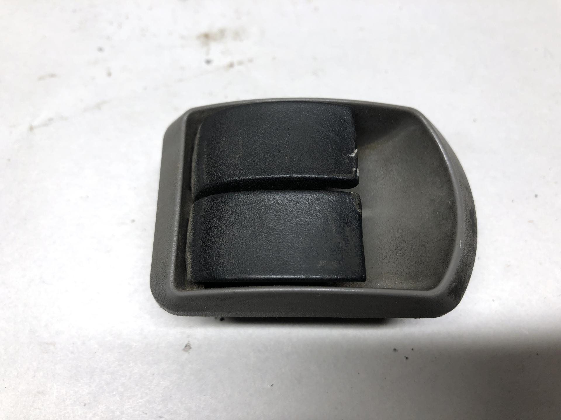 Kenworth T370 Front Door Window Regulator for Sale