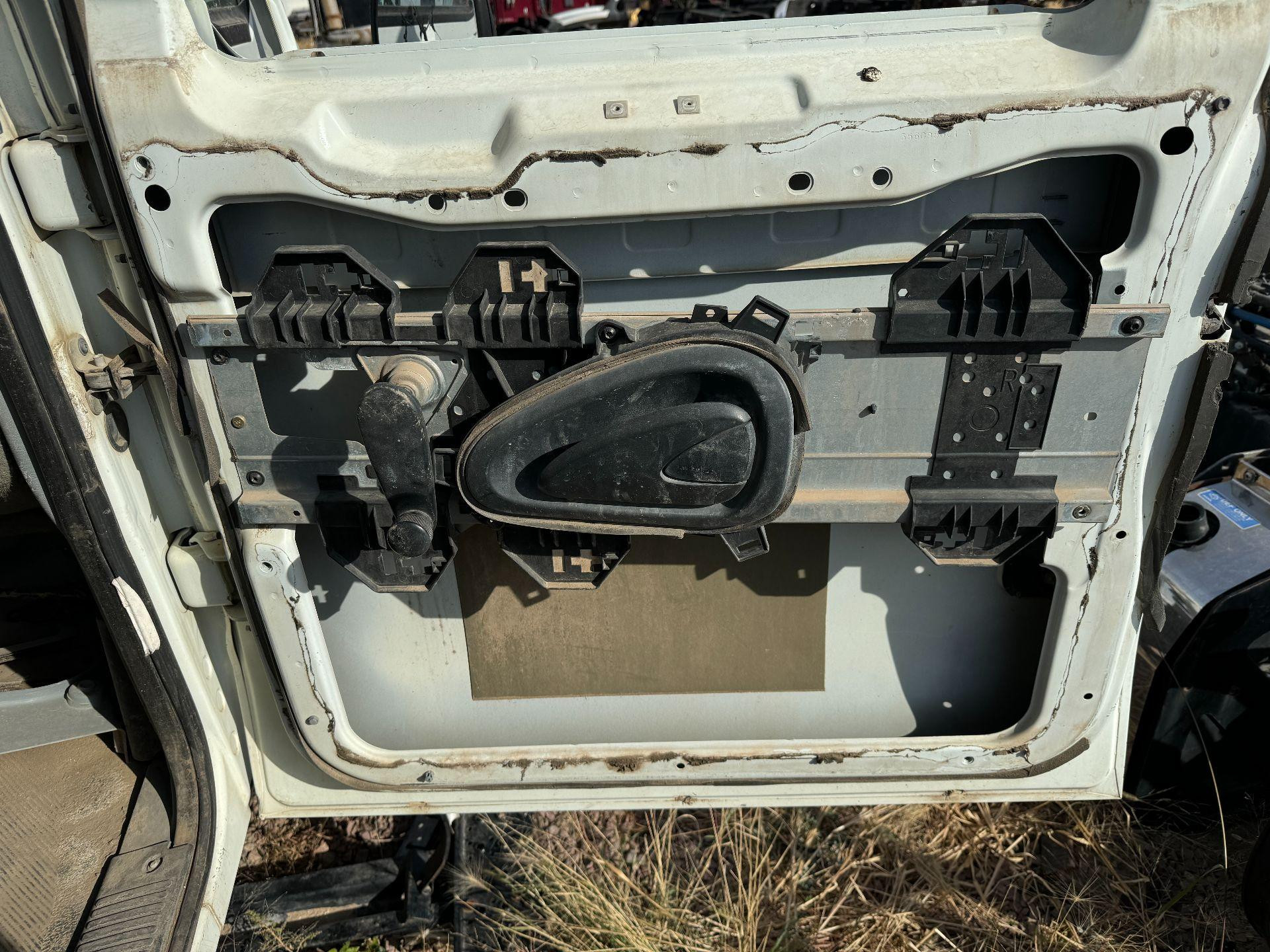 International 4300 Rear Door Window Regulator for Sale