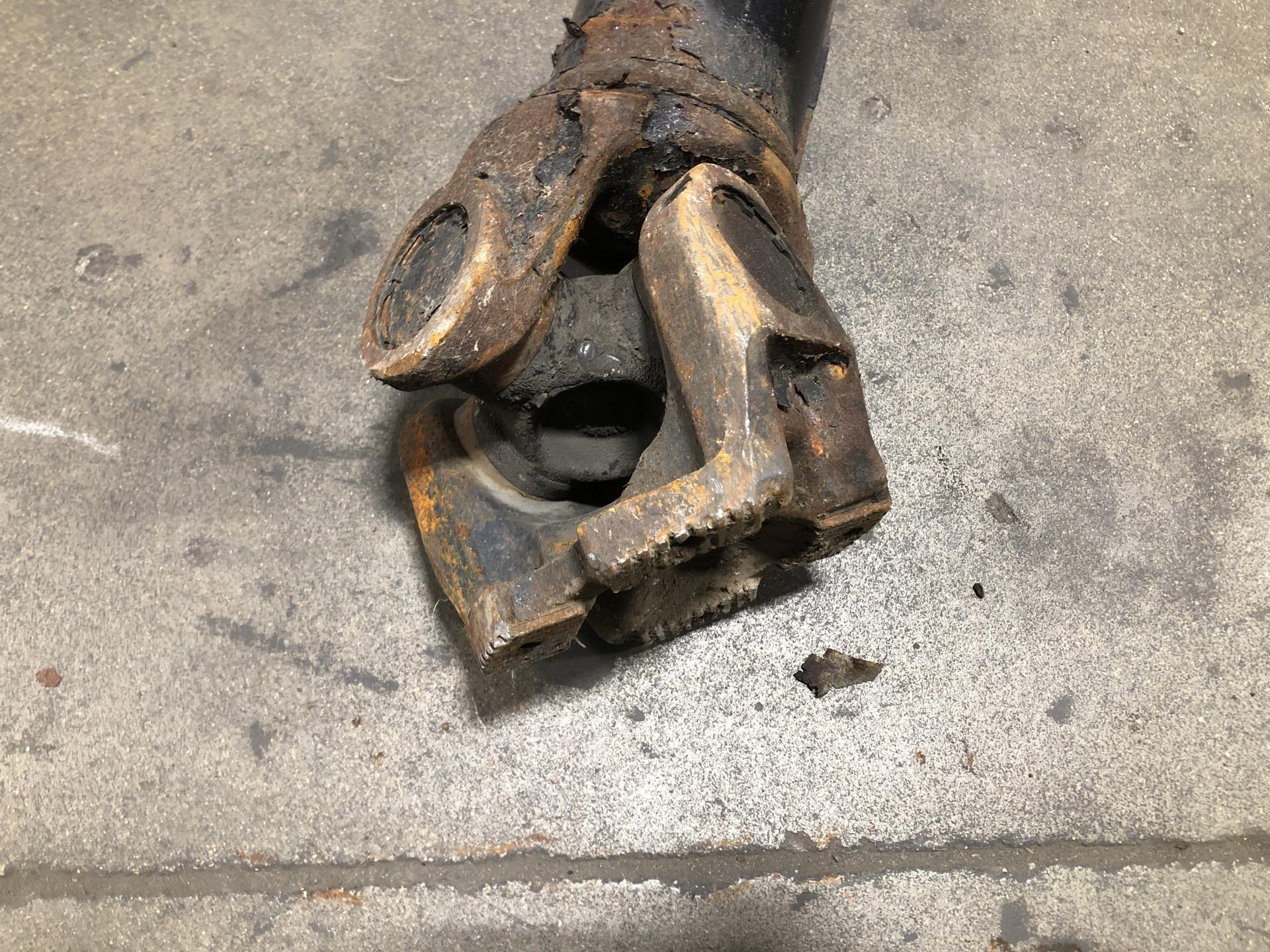 Spicer SPL350 LITE Drive Shaft for Sale