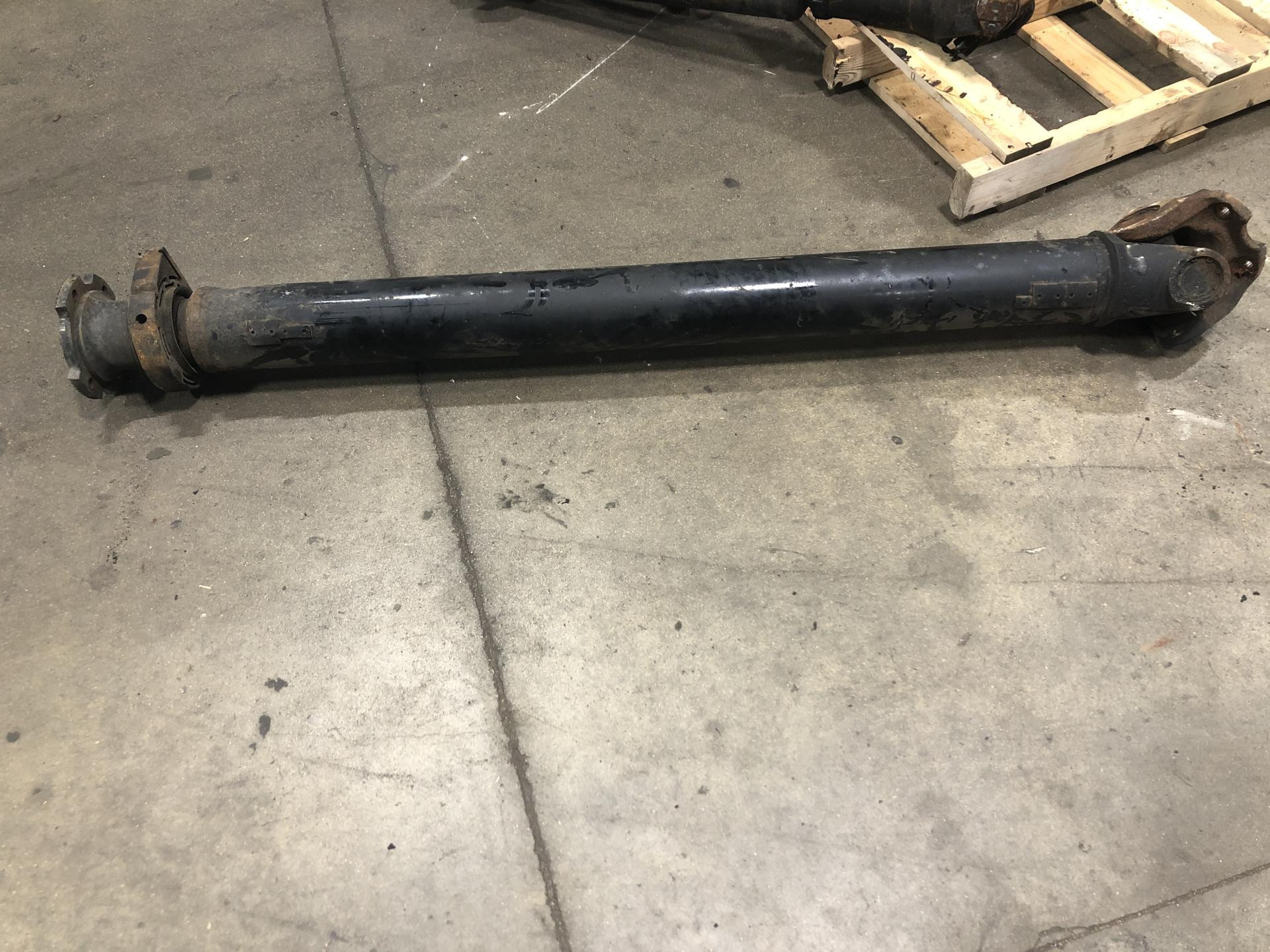 Spicer SPL350 LITE Drive Shaft for Sale