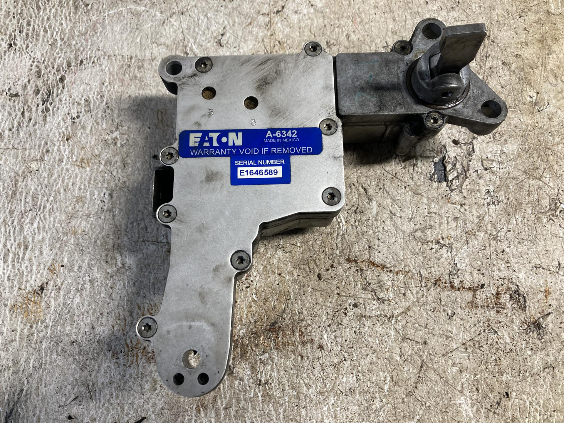 A-6342 | Fuller FRO15210C Transmission Component for Sale