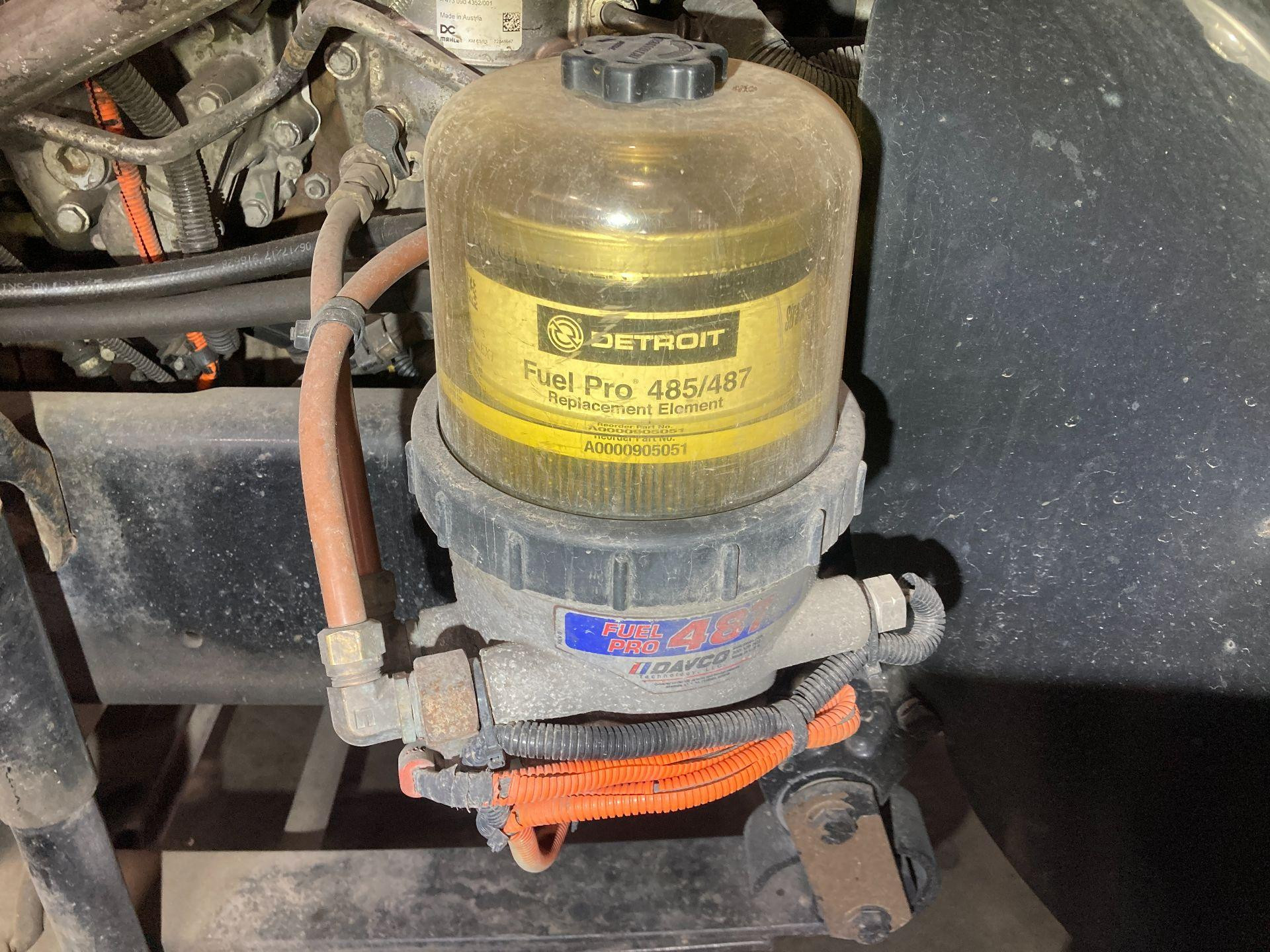 487 | Detroit DD15 Fuel Filter Assembly for Sale