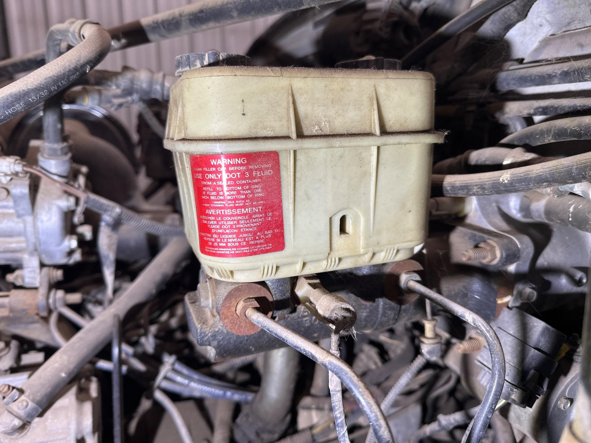 2232871 | Ford F700 Master Cylinder for Sale