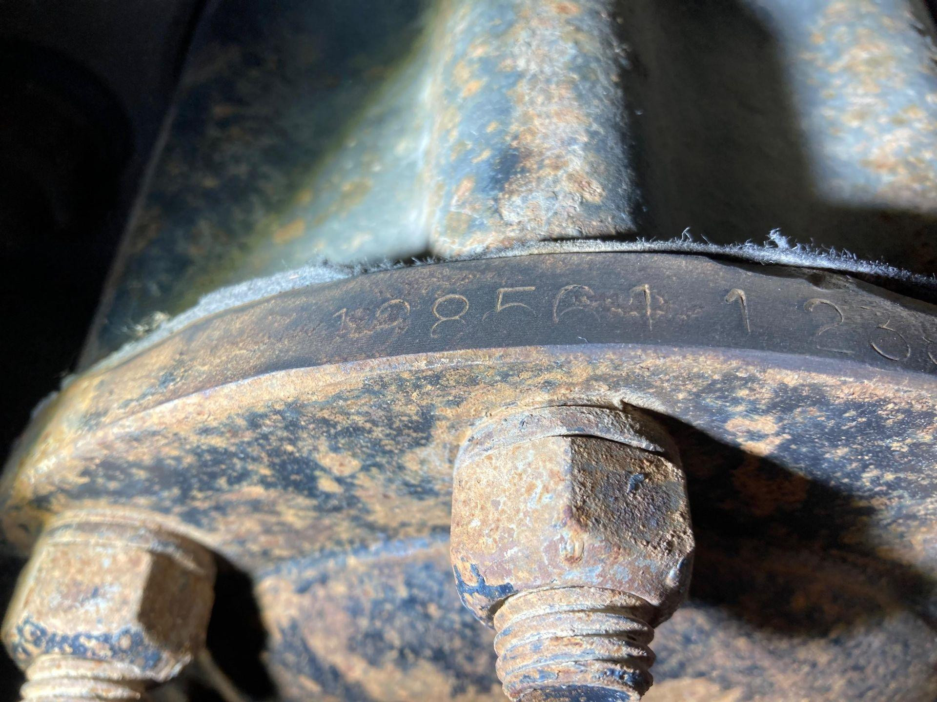 Eaton 128561 Axle Shaft for Sale