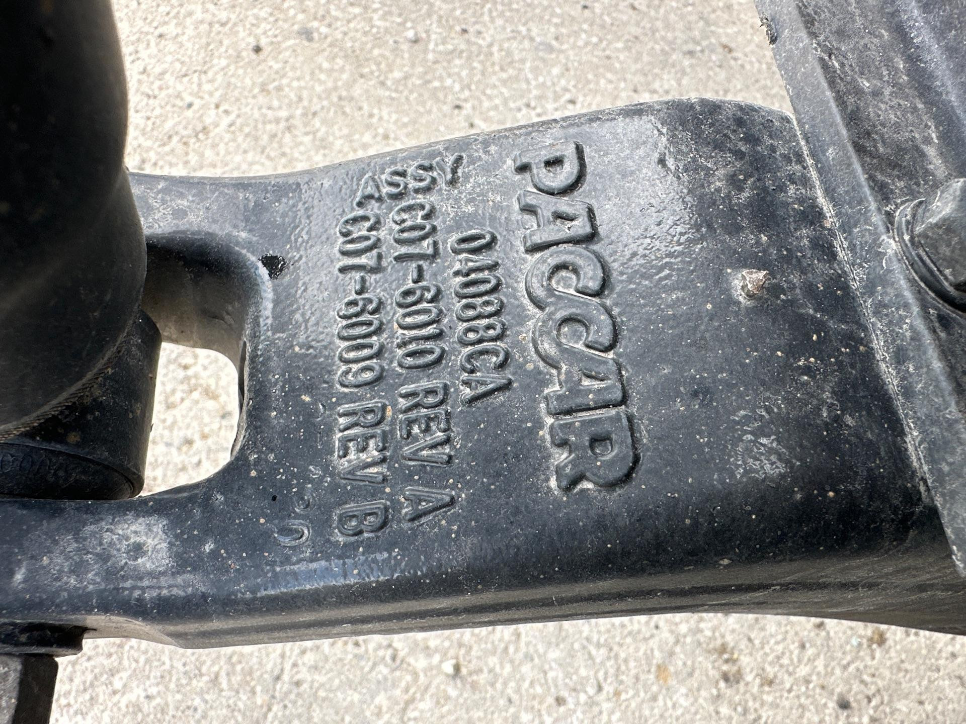 04088CA | Peterbilt 579 Suspension Air Spring Pedestal for Sale