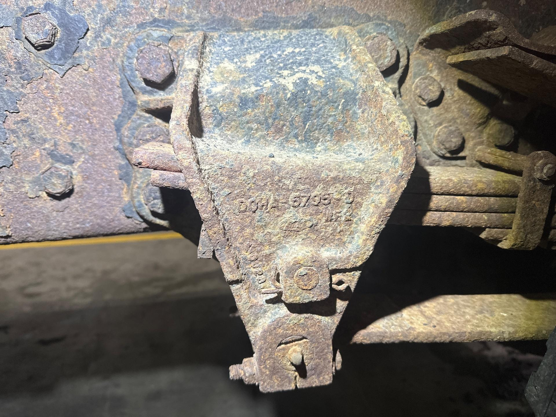 DOHA-6795-0 | Ford LN7000 Suspension Spring Hanger for Sale
