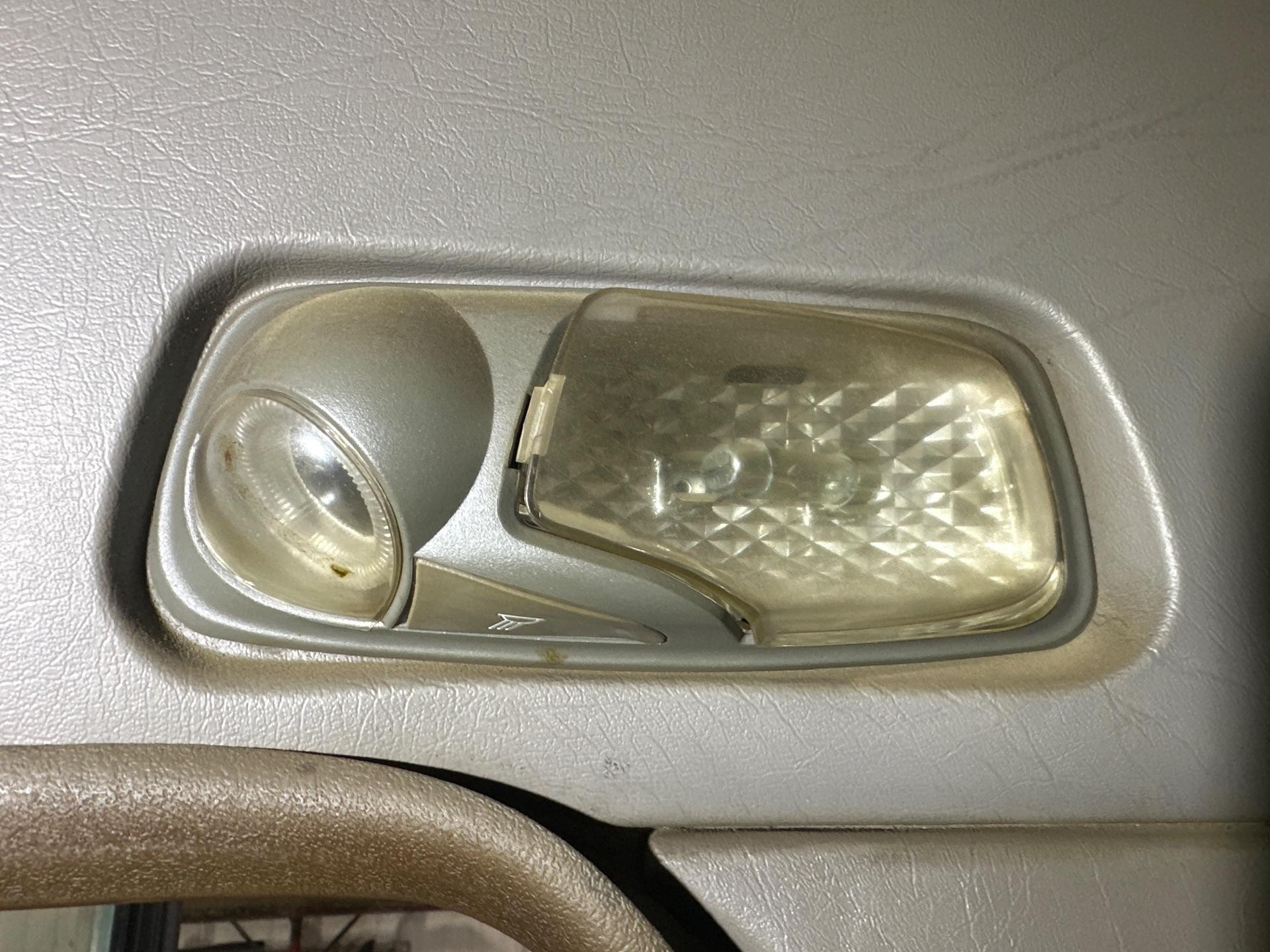 VERIFY | Kenworth T660 Lighting, Interior for Sale