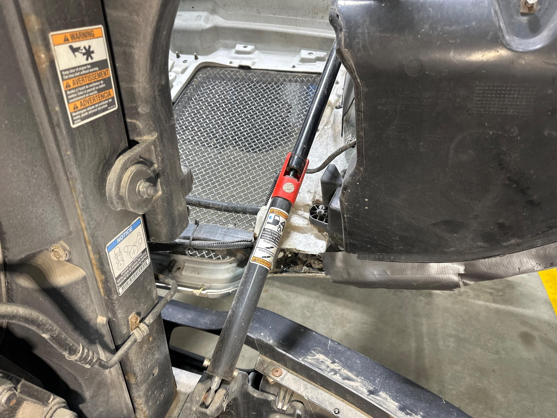 L71-1015 | Kenworth T680 Hood Shock for Sale