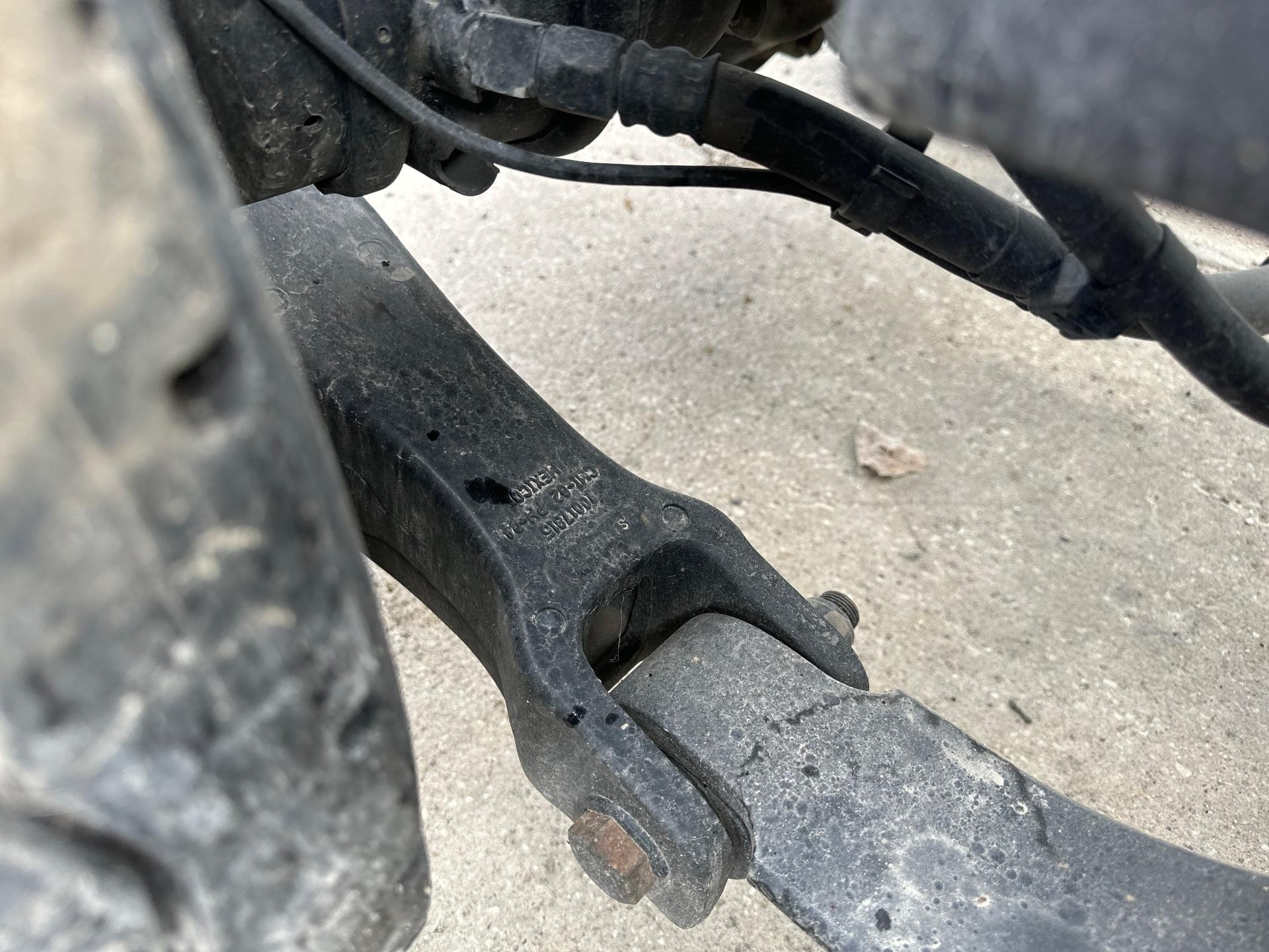 Peterbilt 579 Suspension Air Spring Pedestal for Sale