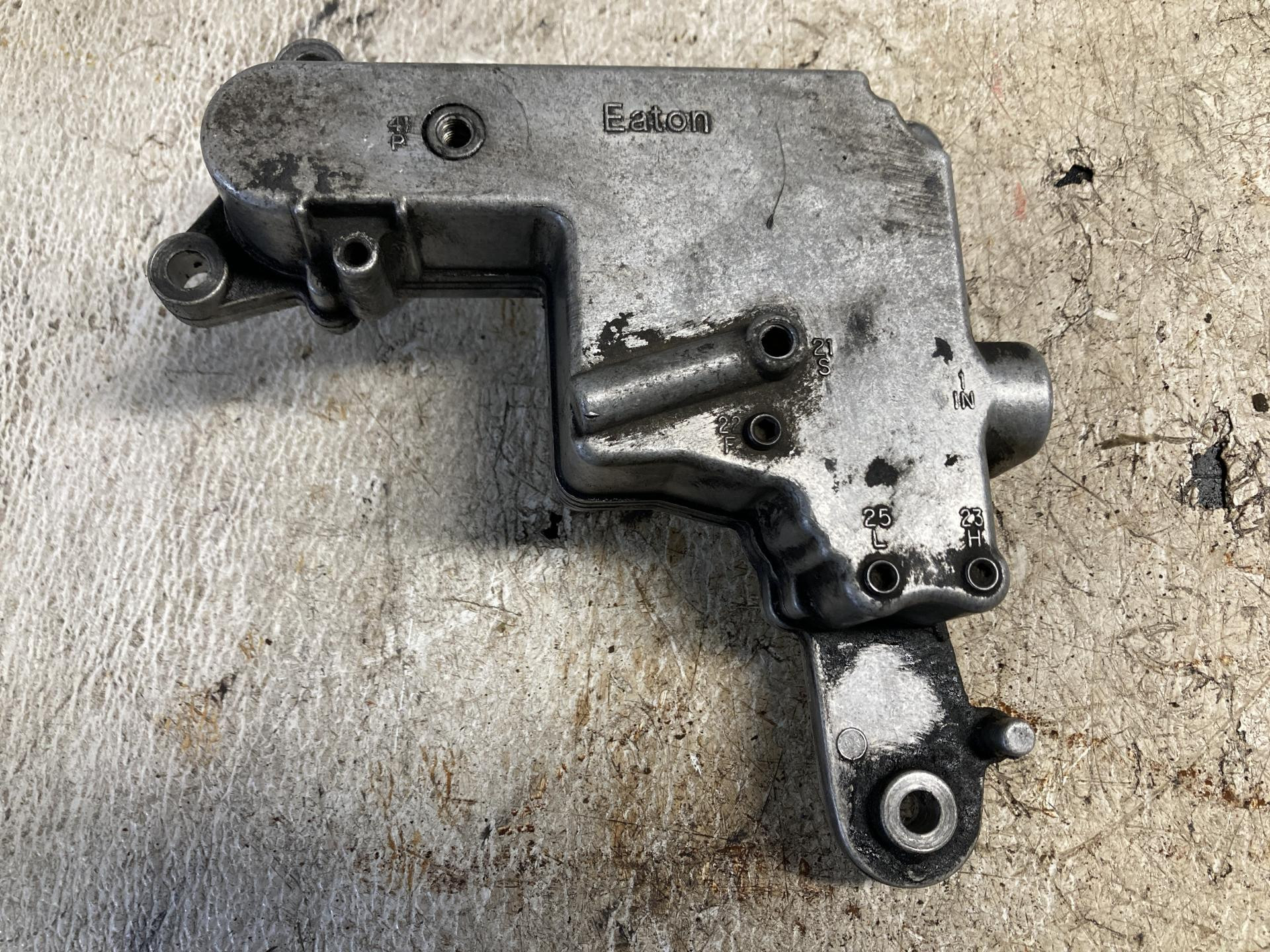 A-6342 | Fuller FRO15210C Transmission Component for Sale