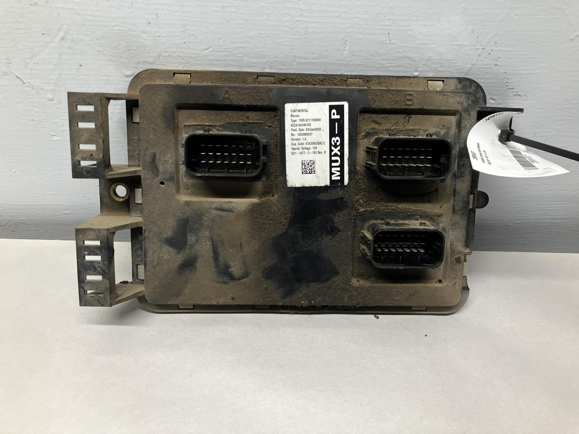 Q21-1077-3-103 | Peterbilt 386 Electronic Chassis Control Module for Sale