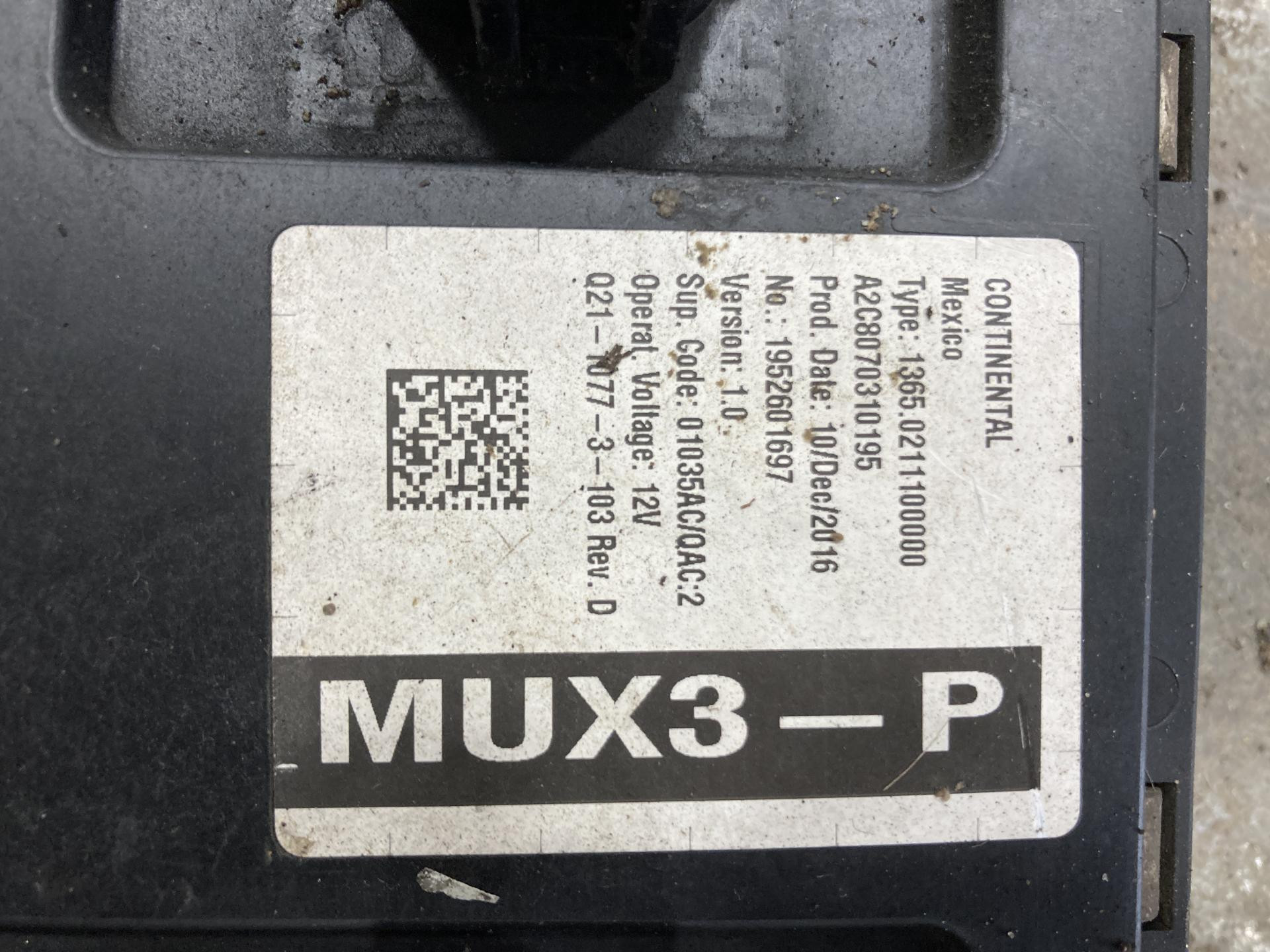 Q21-1077-3-103 | Peterbilt 579 Electronic Chassis Control Module for Sale