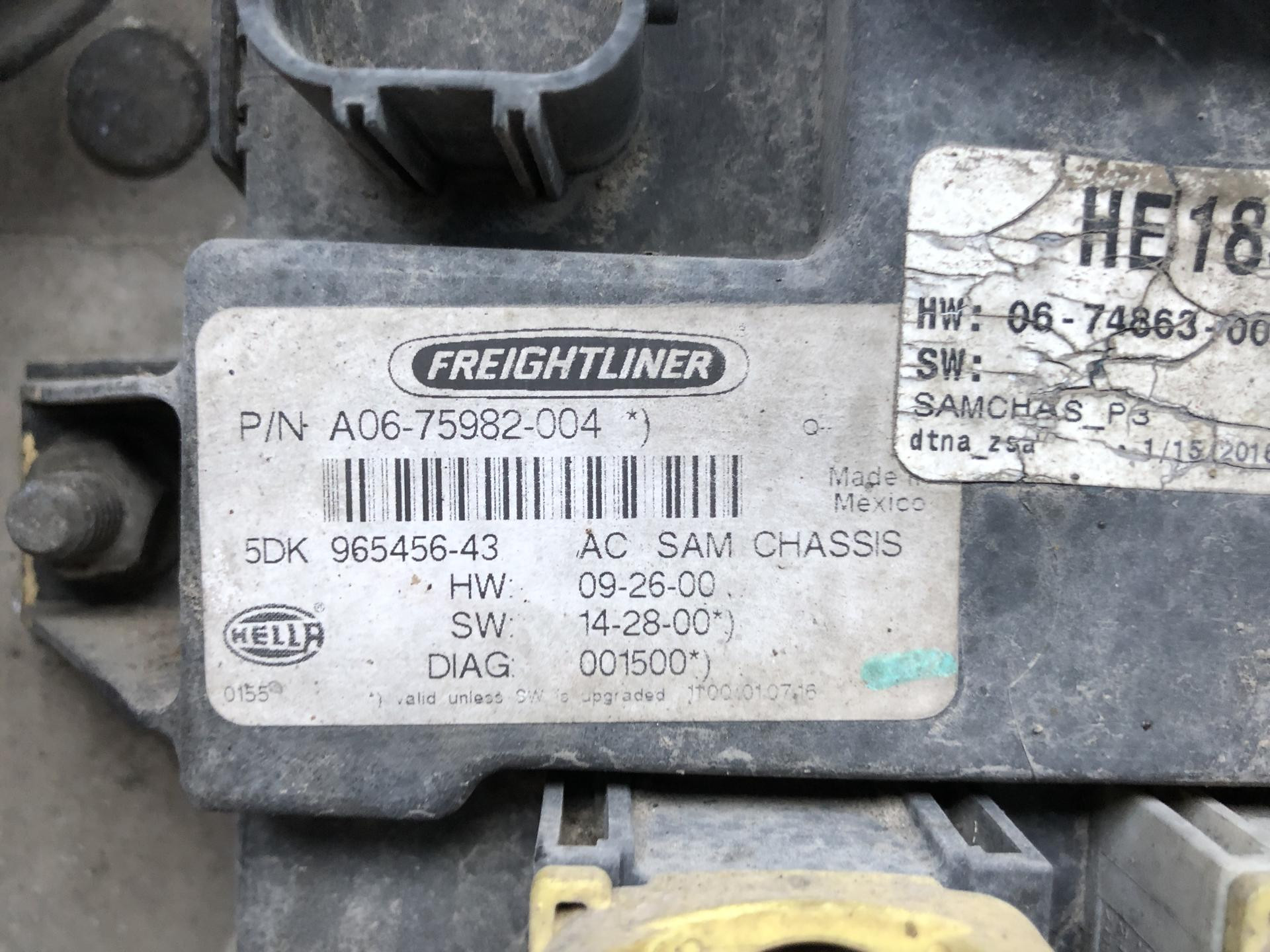 A06-7592-004 | Freightliner CASCADIA Electronic Chassis Control Module for
