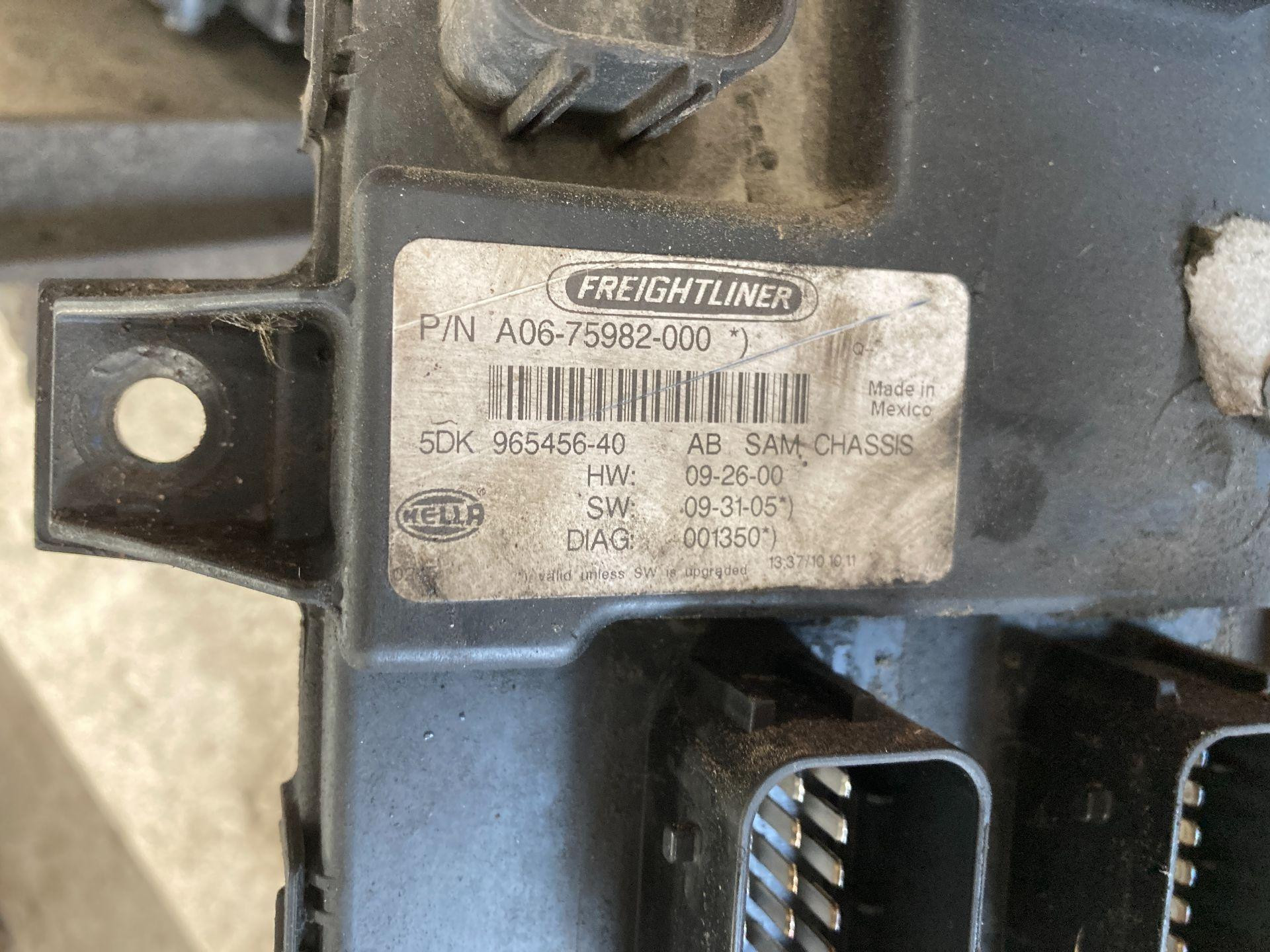 A06-75982-000 | Freightliner CASCADIA Electronic Chassis Control Module for