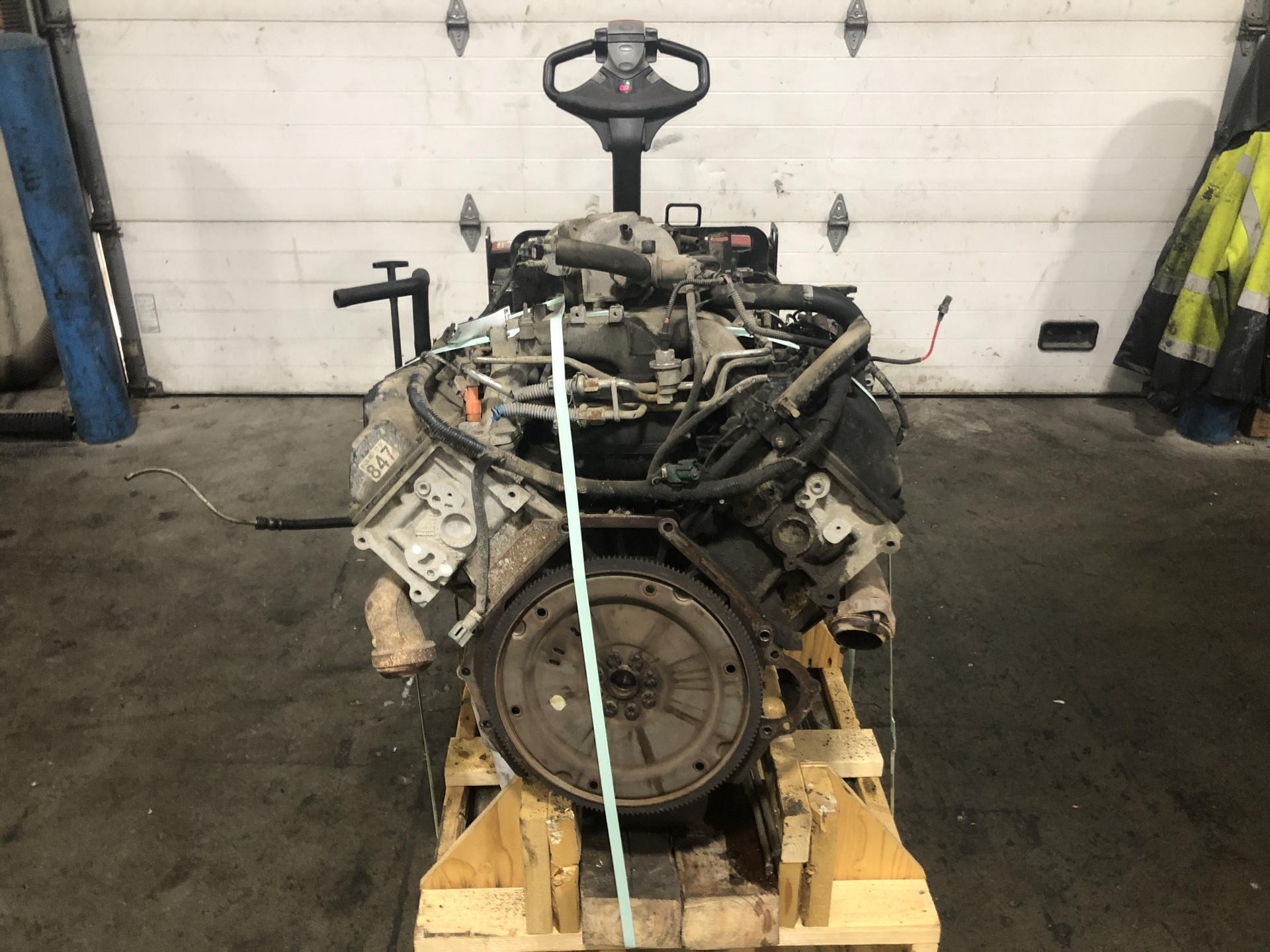 52H7D320G | Ford 6.8L Engine Assembly for Sale