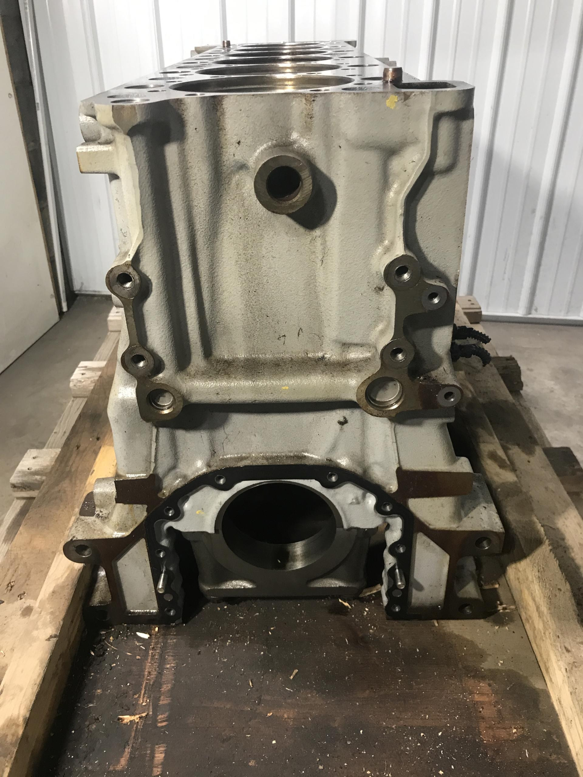 R47119 | Detroit DD13 Engine Block for Sale