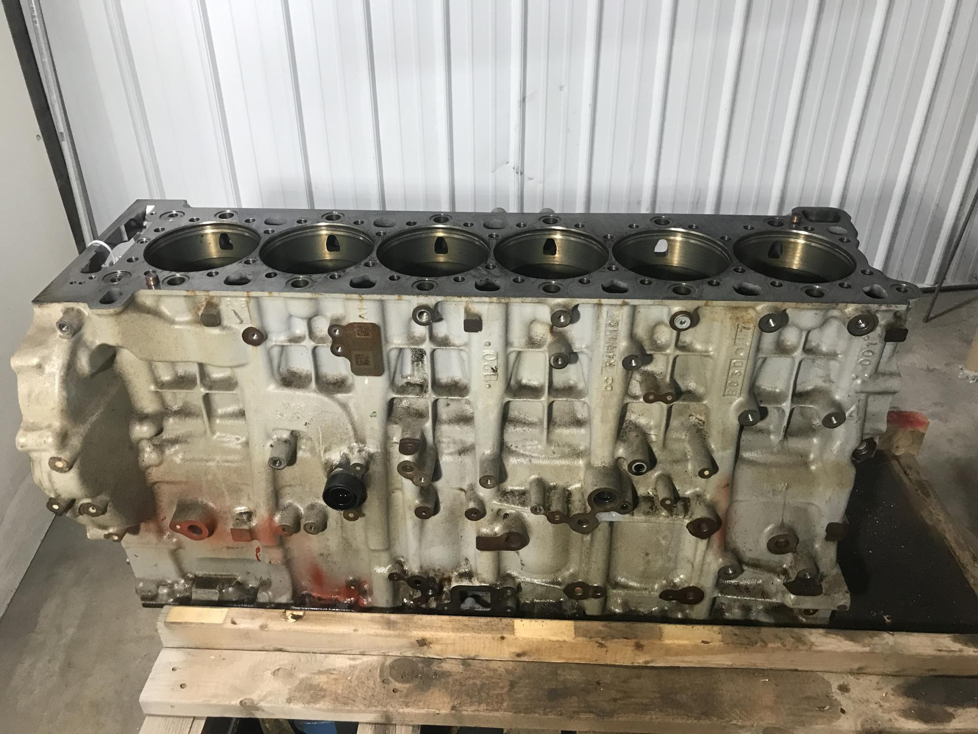R47119 | Detroit DD13 Engine Block for Sale