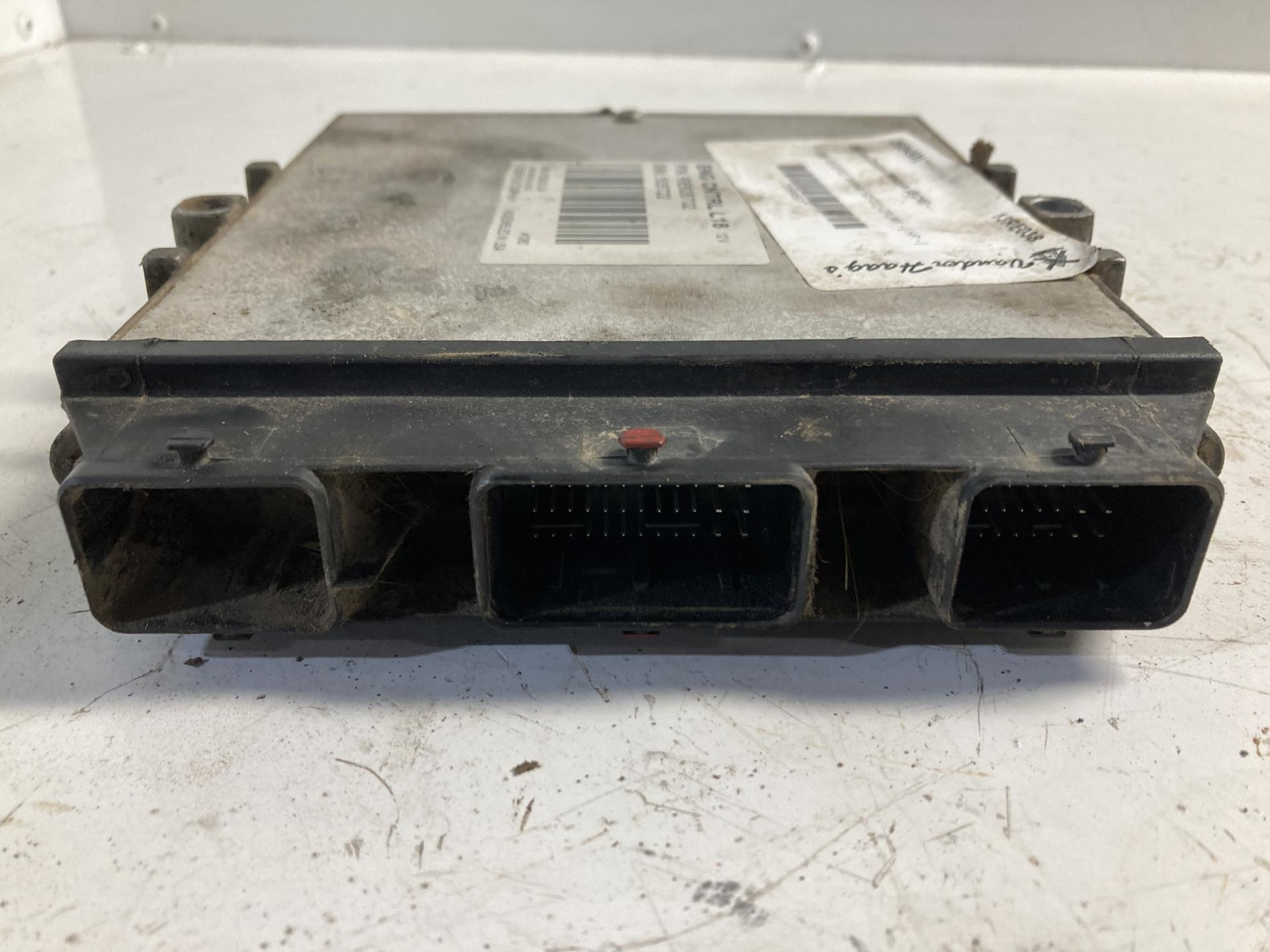 RE528702 | John Deere 333D Control Module for Sale