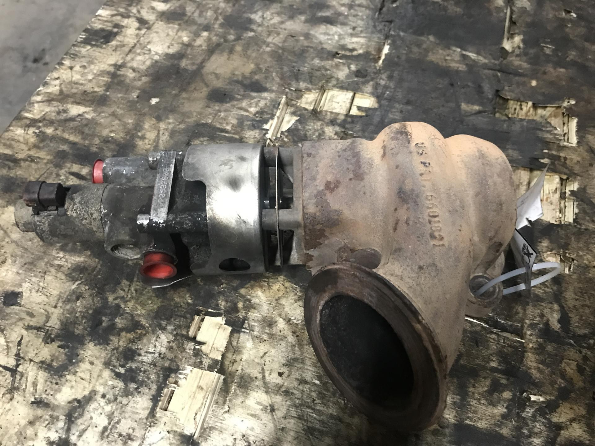 85153430 | Mack MP7 Engine EGR Valve for Sale