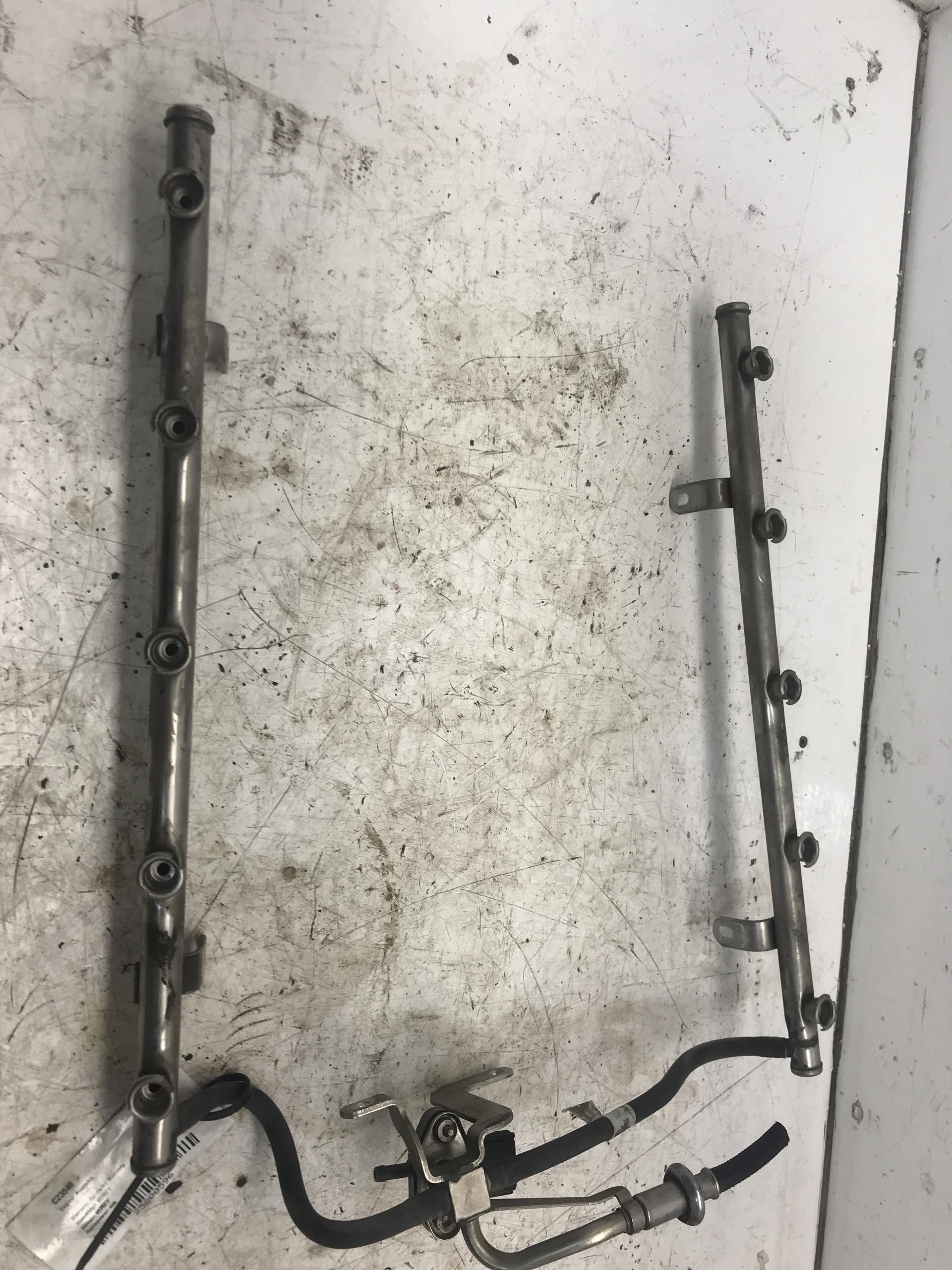 4C2E9F72ED | Ford 6.8L Engine Fuel Rail for Sale
