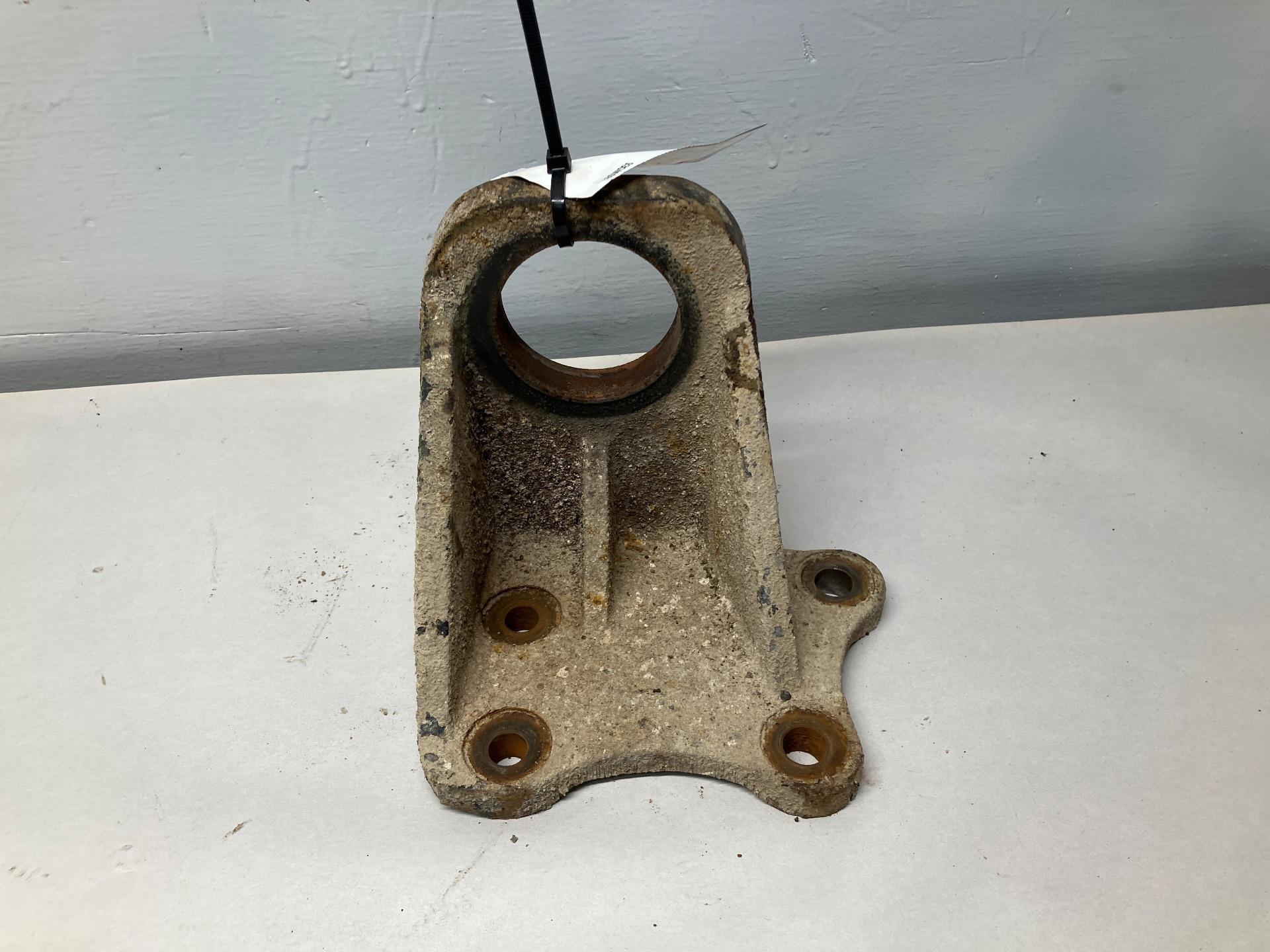 15624834 | CAT 3116 Engine Mount for Sale