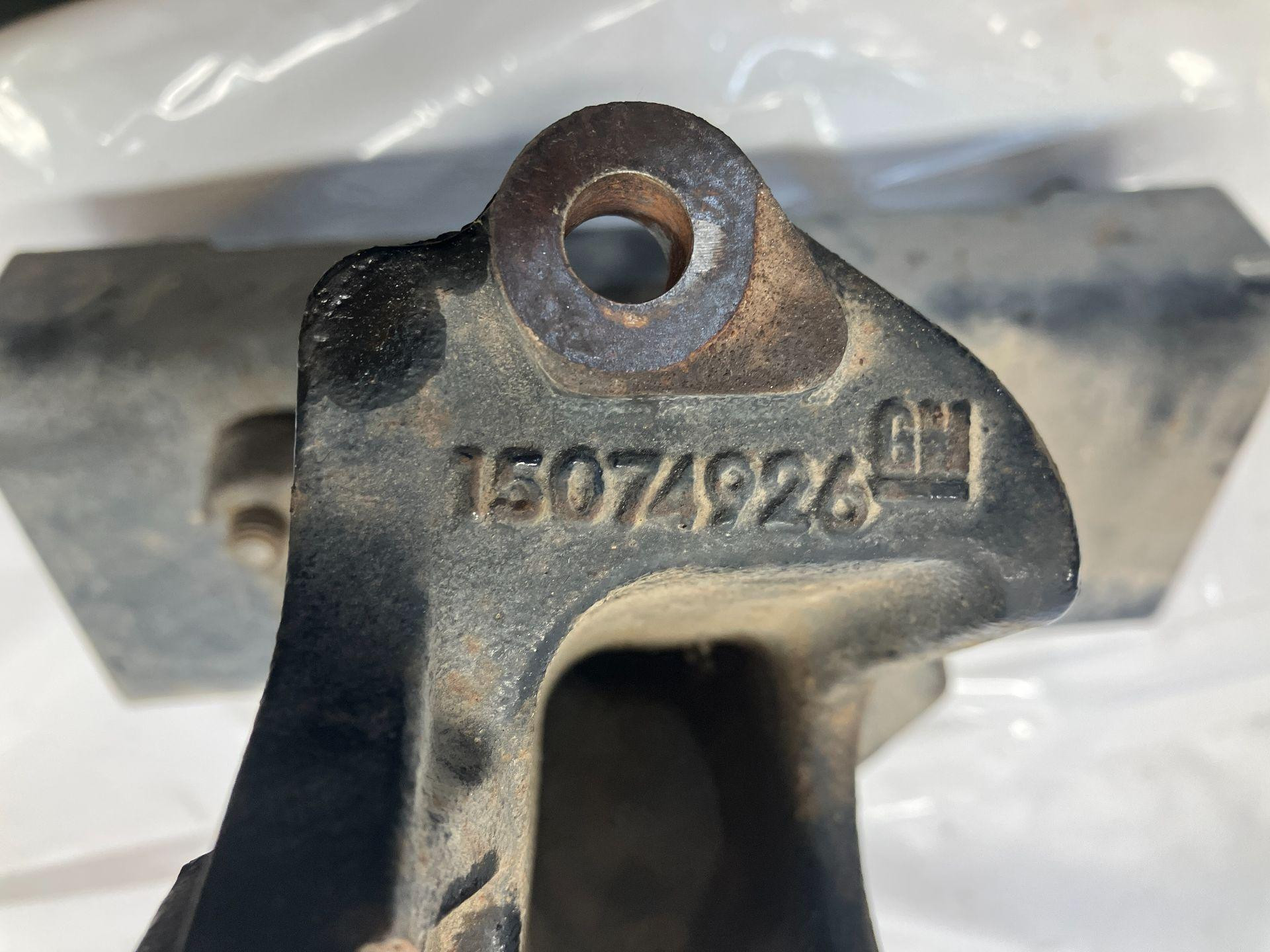 15074926 | GM 8.1L Engine Mount for Sale