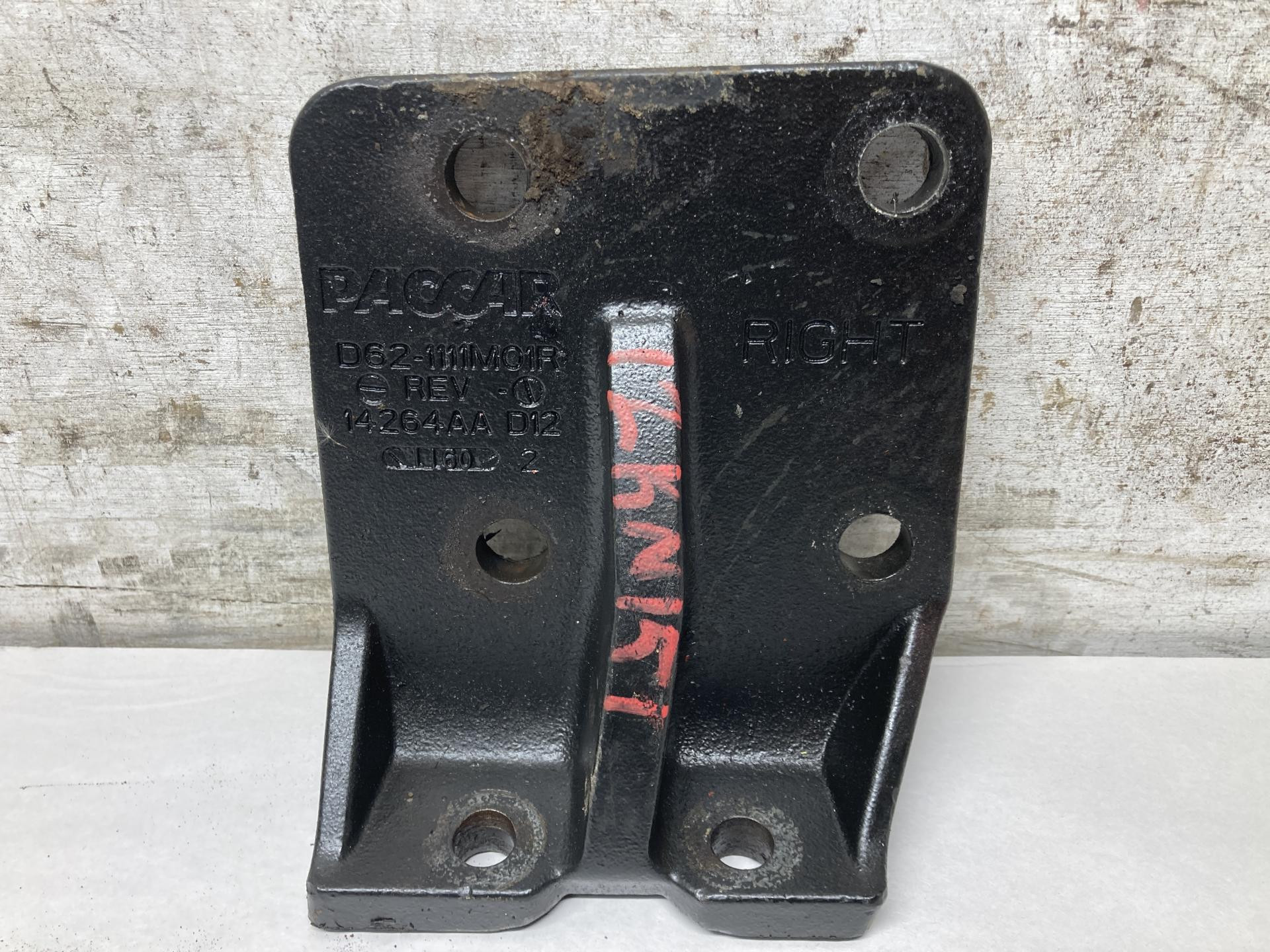 D62-1111M01R | Cummins ISX Engine Mount for Sale
