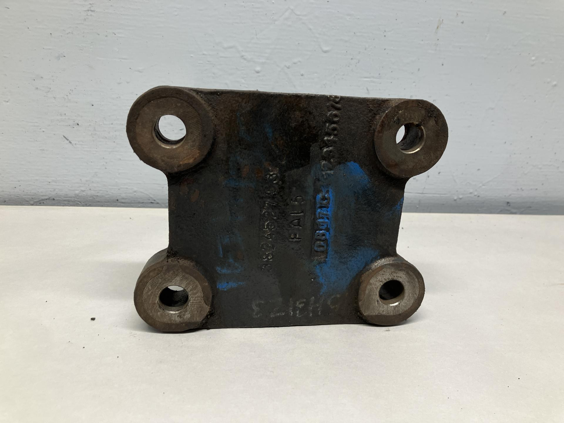 3824527C3 | International N13 Engine Mount for Sale