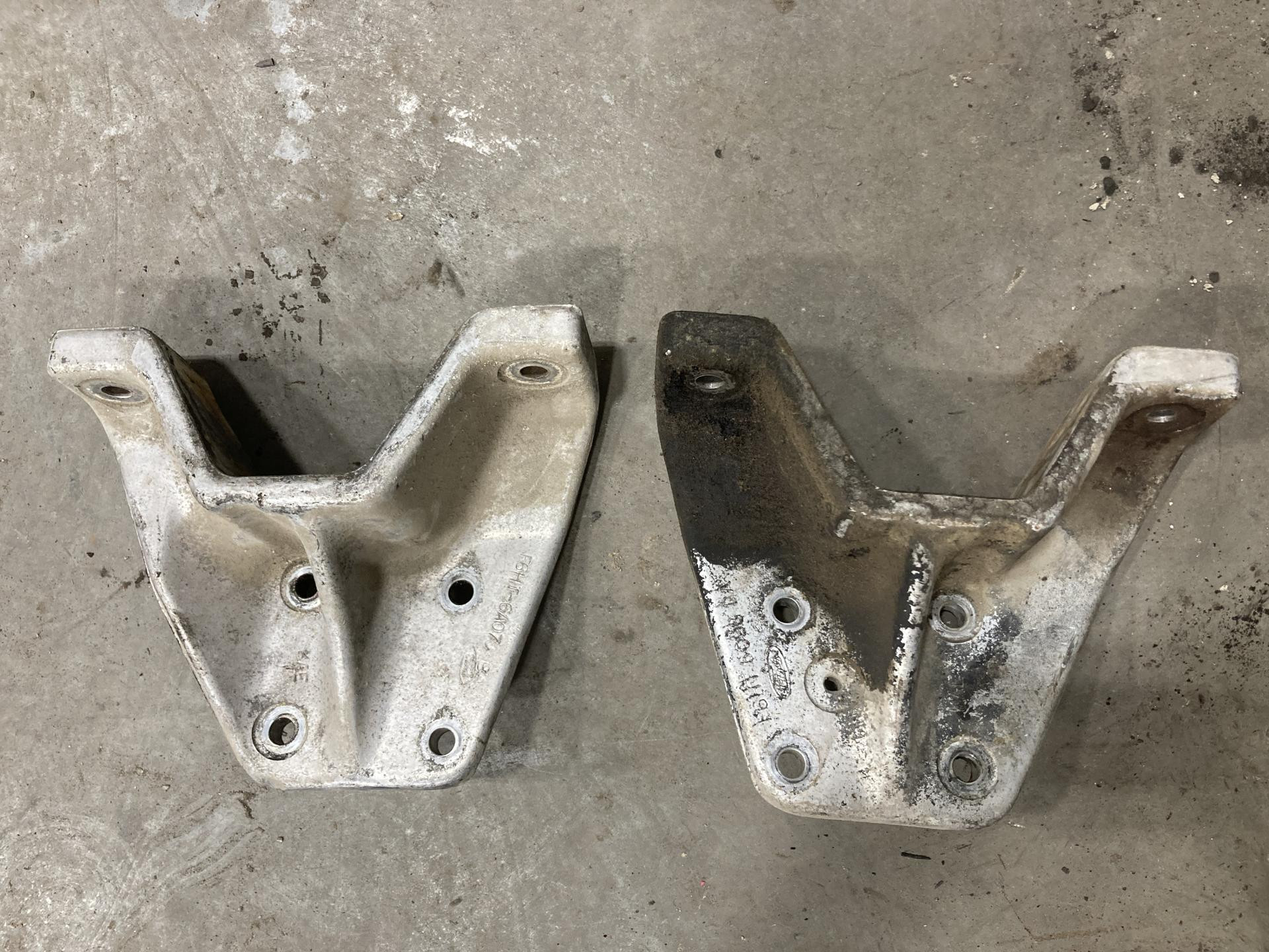 F6HT-6A070-BA / F6HT-6096-BA | Cummins OTHER Engine Mount for Sale