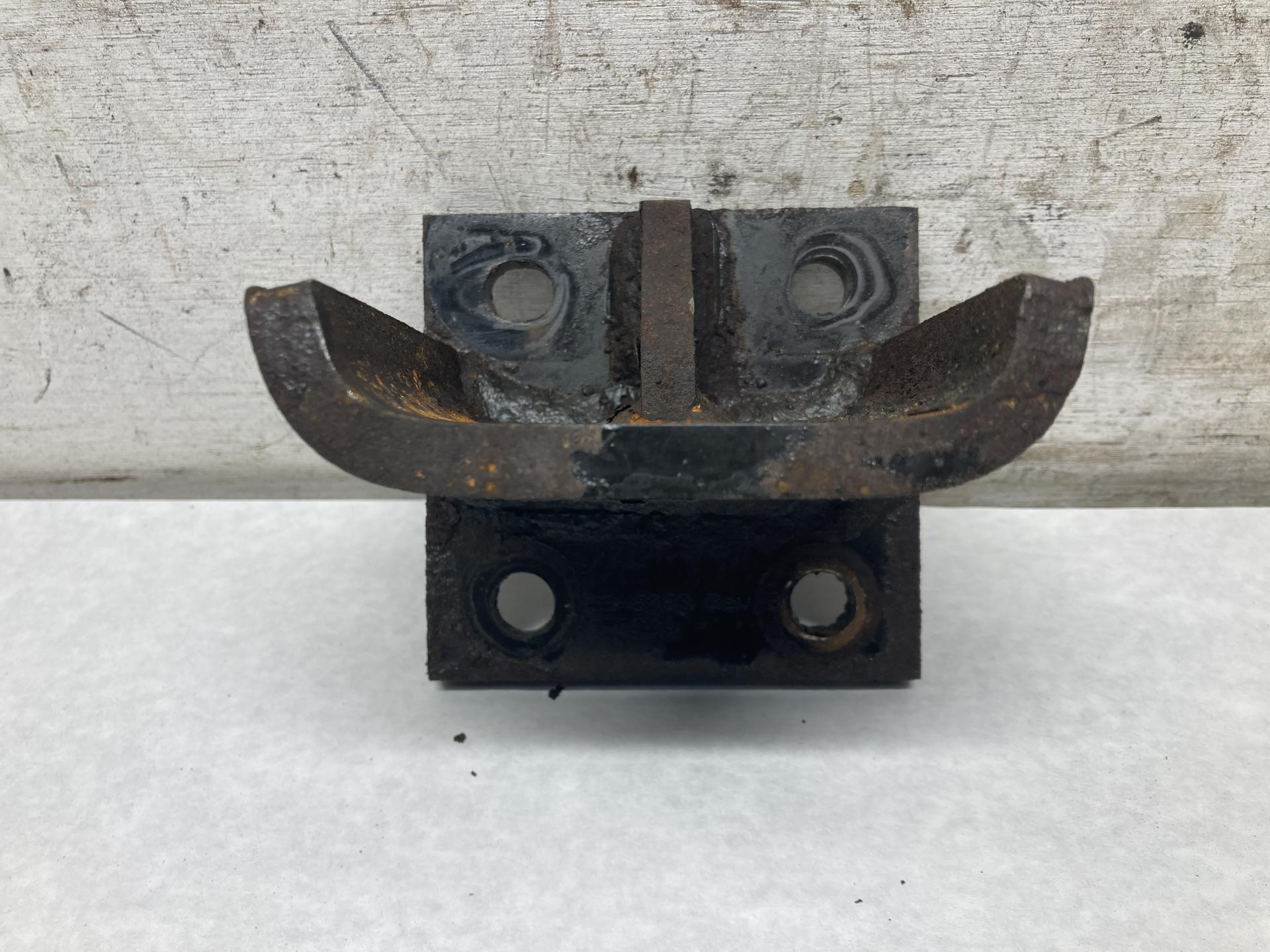 D62-6068 | Paccar PX9 Engine Mount for Sale