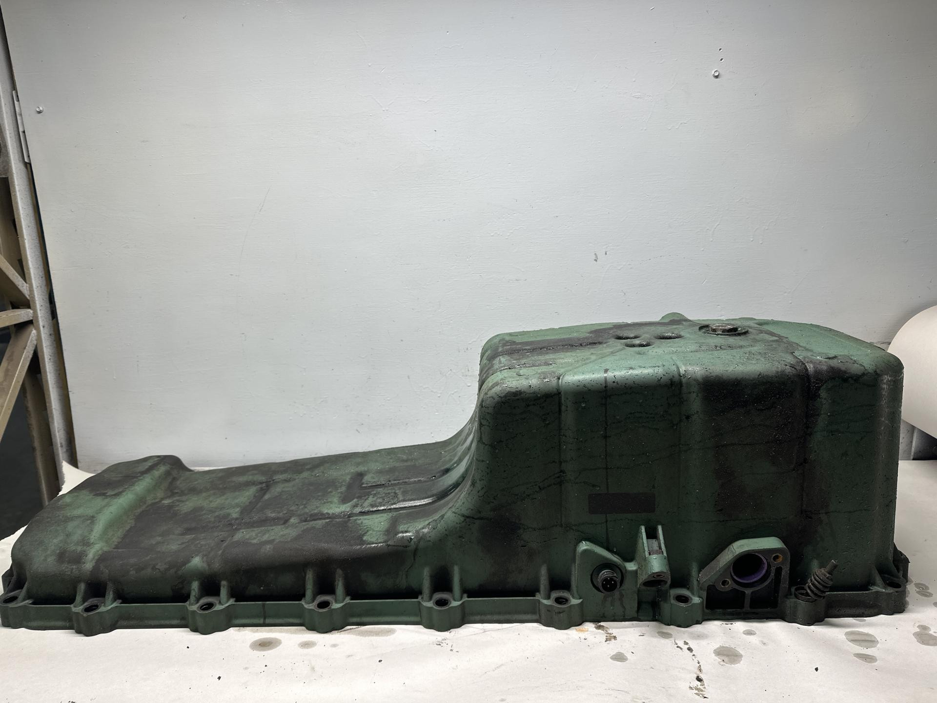 21368390 | Volvo D13 Engine Oil Pan for Sale