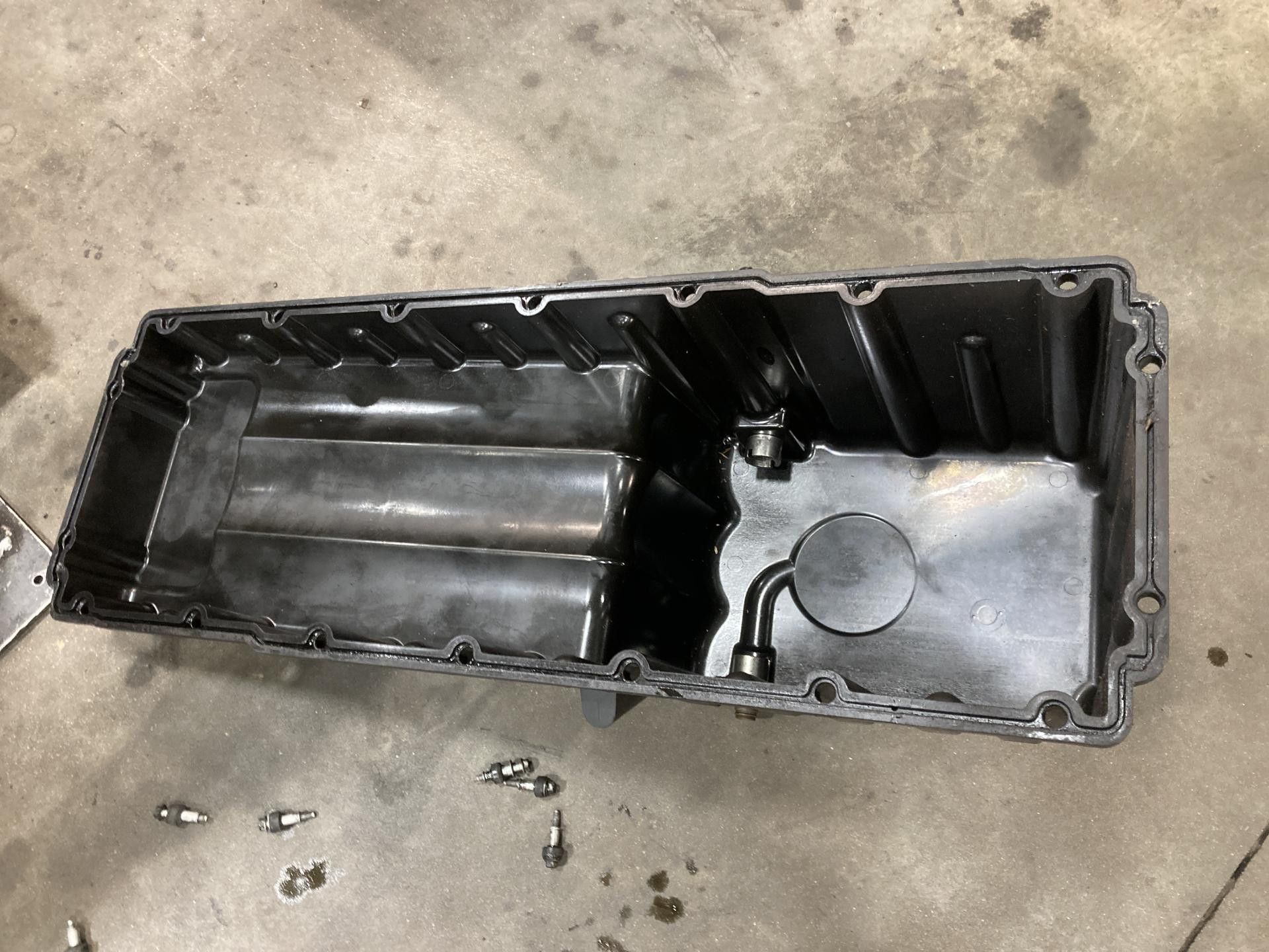 A4720102813 | Detroit DD13 Engine Oil Pan for Sale