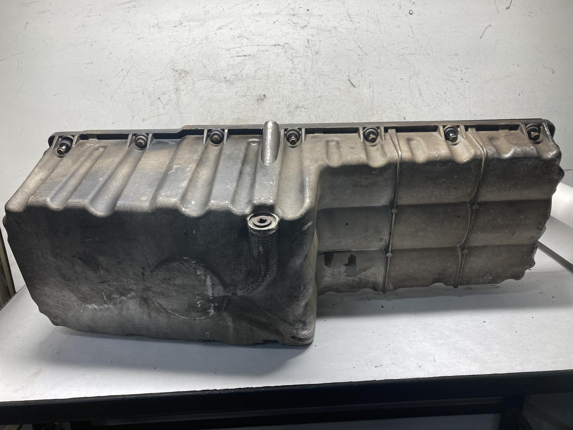 Detroit DD15 Engine Oil Pan for Sale