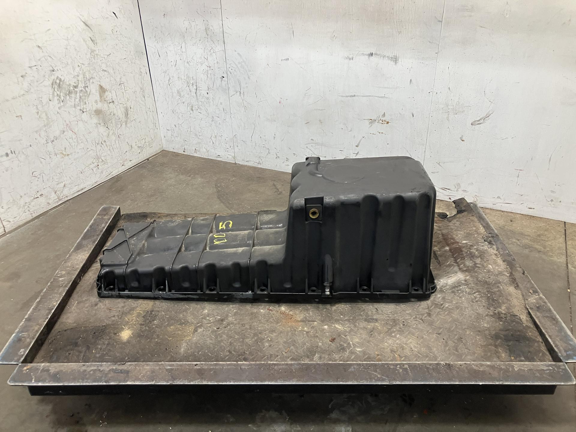 Detroit DD16 Engine Oil Pan for Sale
