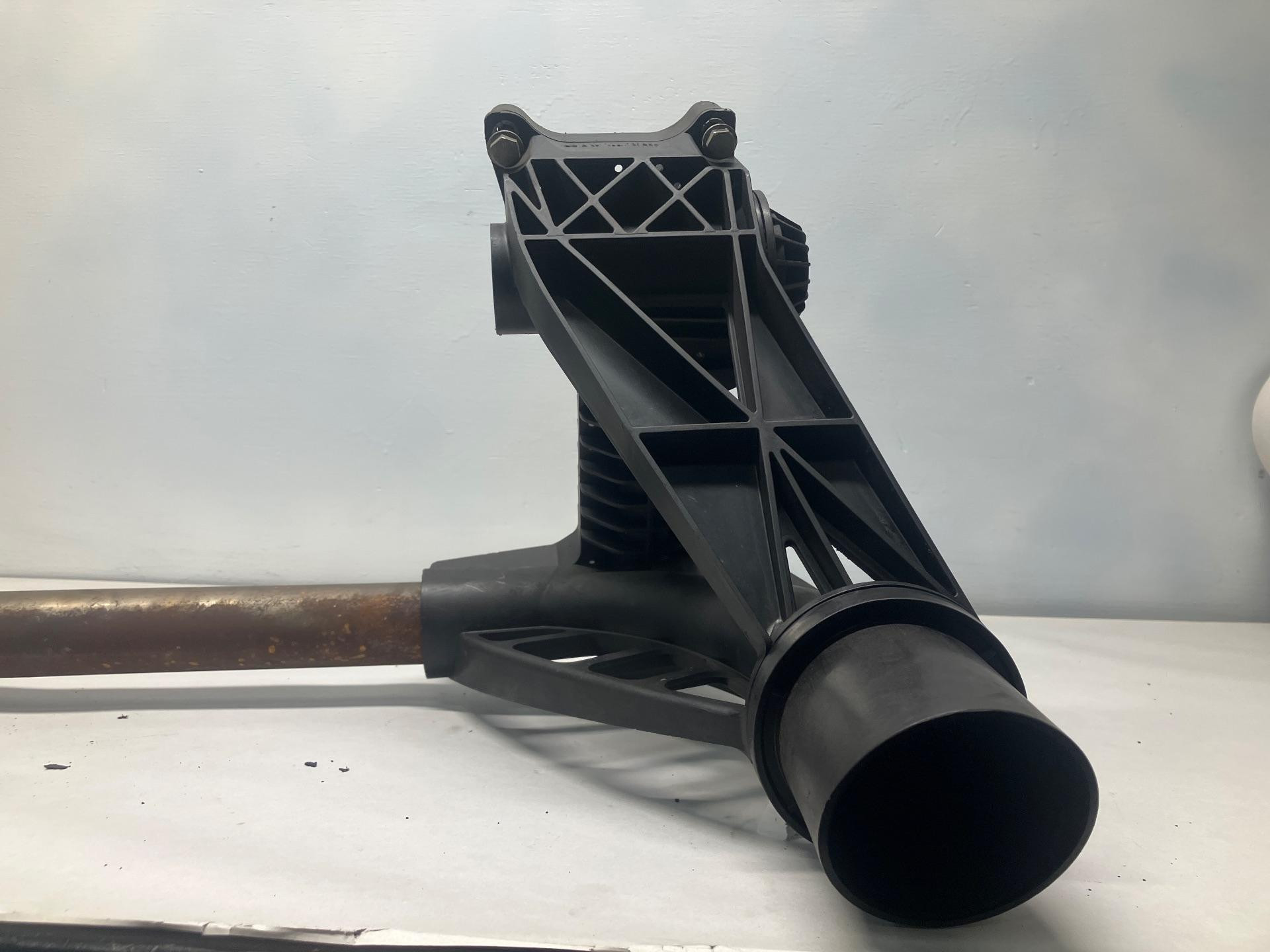 A4721806551 | Detroit DD13 Oil Pickup Tube for Sale