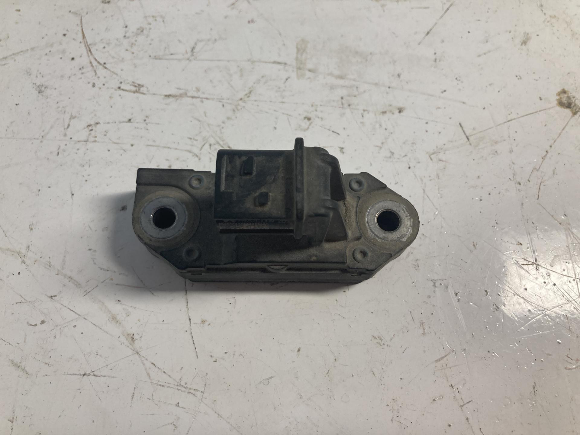 10R-042219 | Detroit DD15 Engine Sensor for Sale
