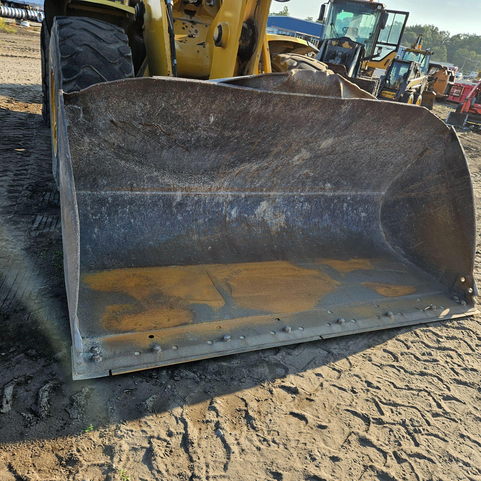 CAT 938M Attachments, Wheel Loader for Sale
