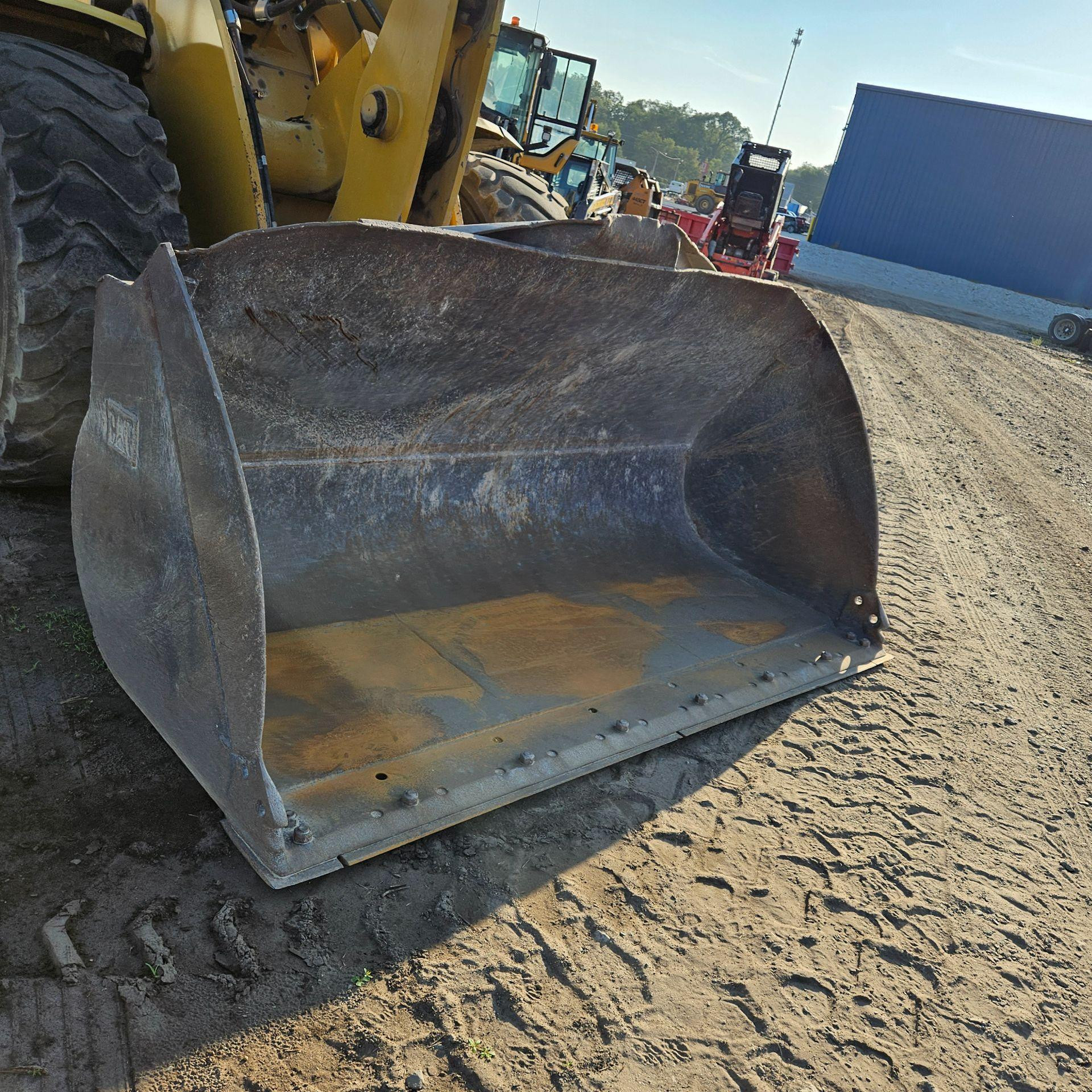 CAT 938M Attachments, Wheel Loader for Sale