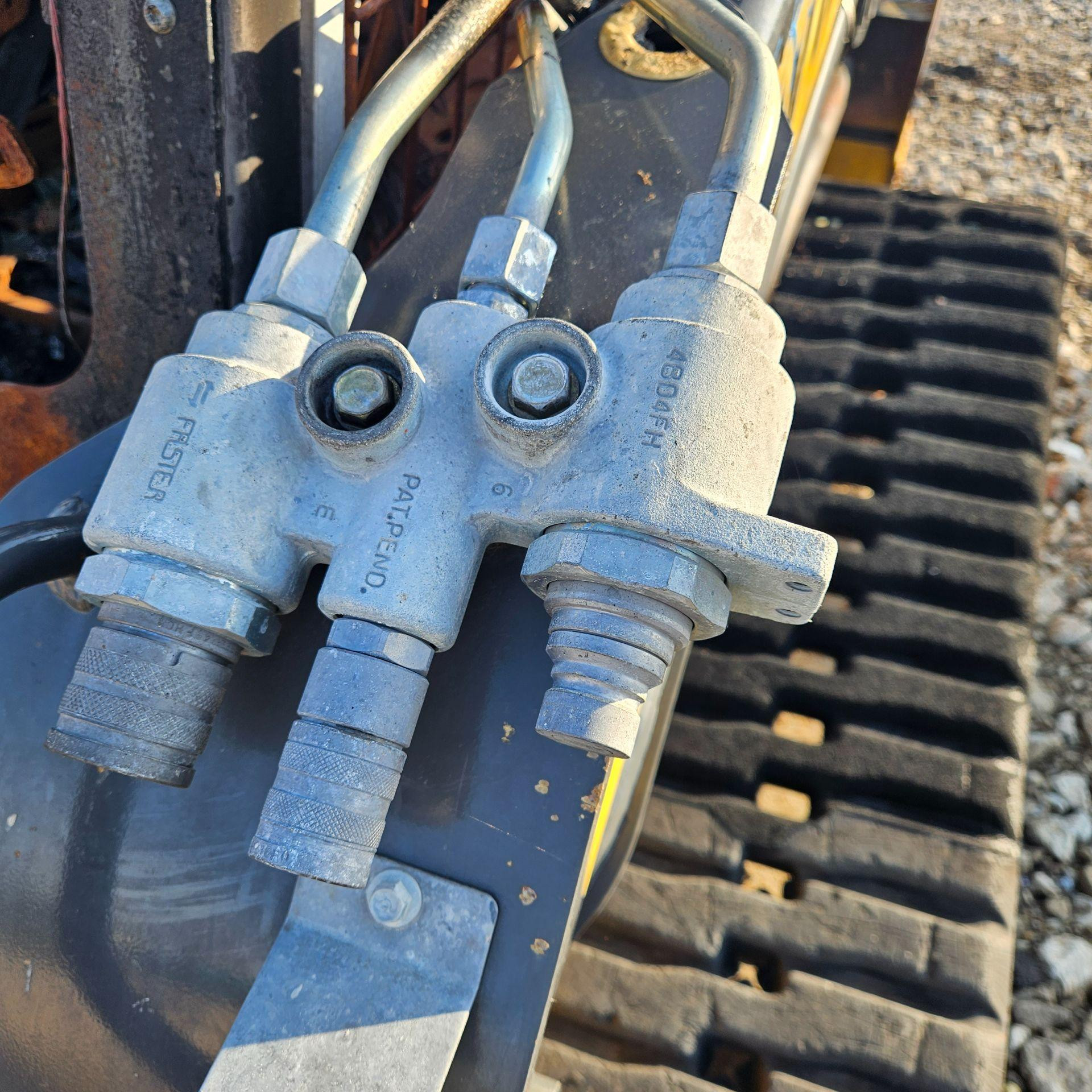 47447054 | New Holland C232 Equip Auxiliary Coupler for Sale