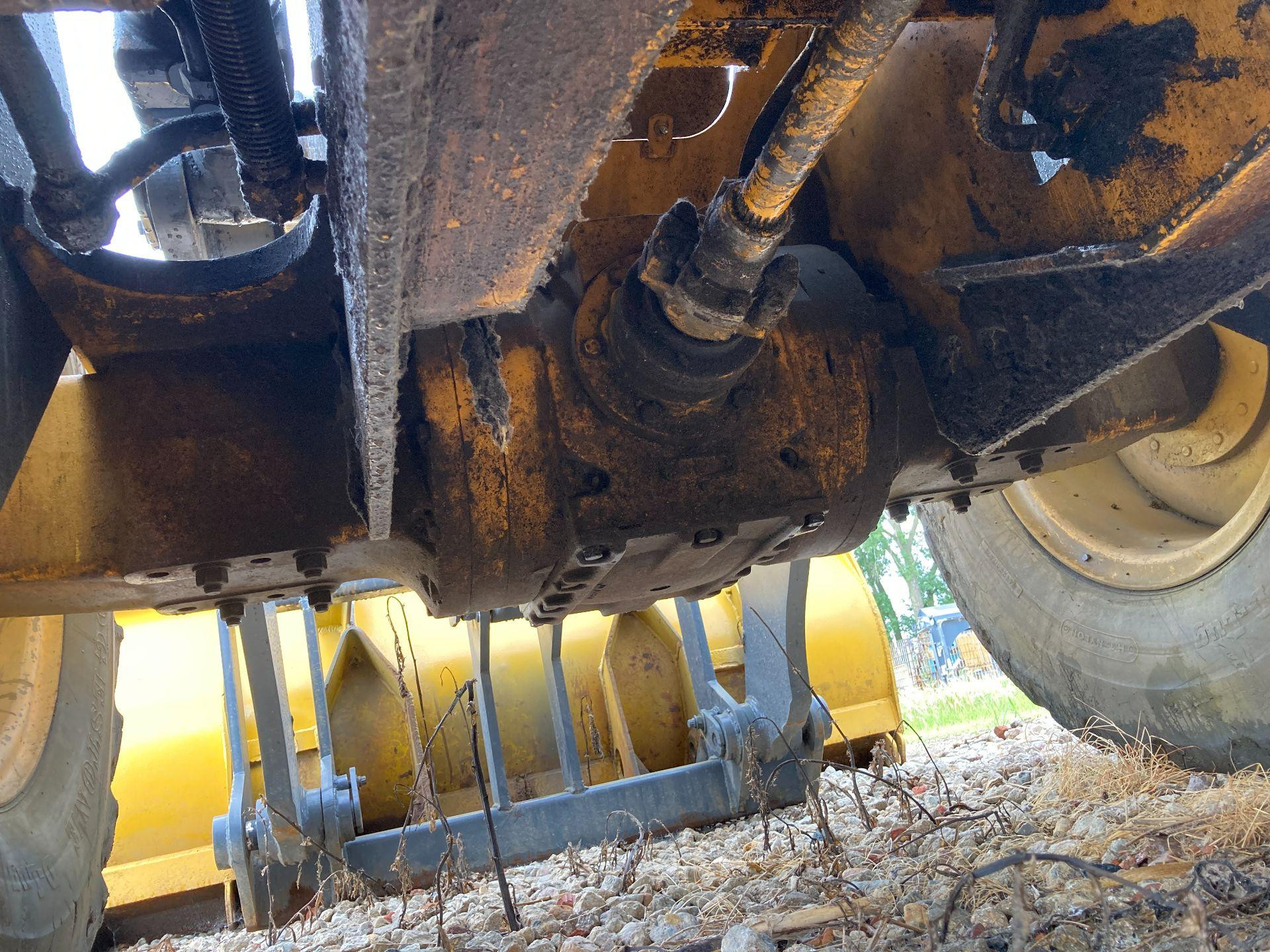 John Deere 644E Axle Assembly for Sale
