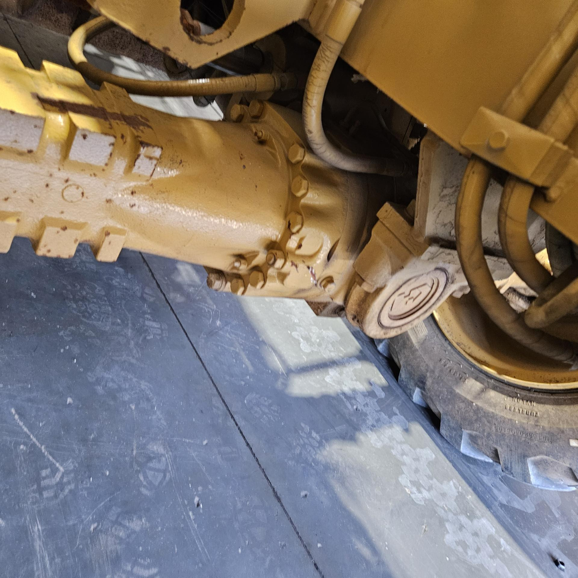 8I-3112 | CAT TH83 Axle Assembly for Sale