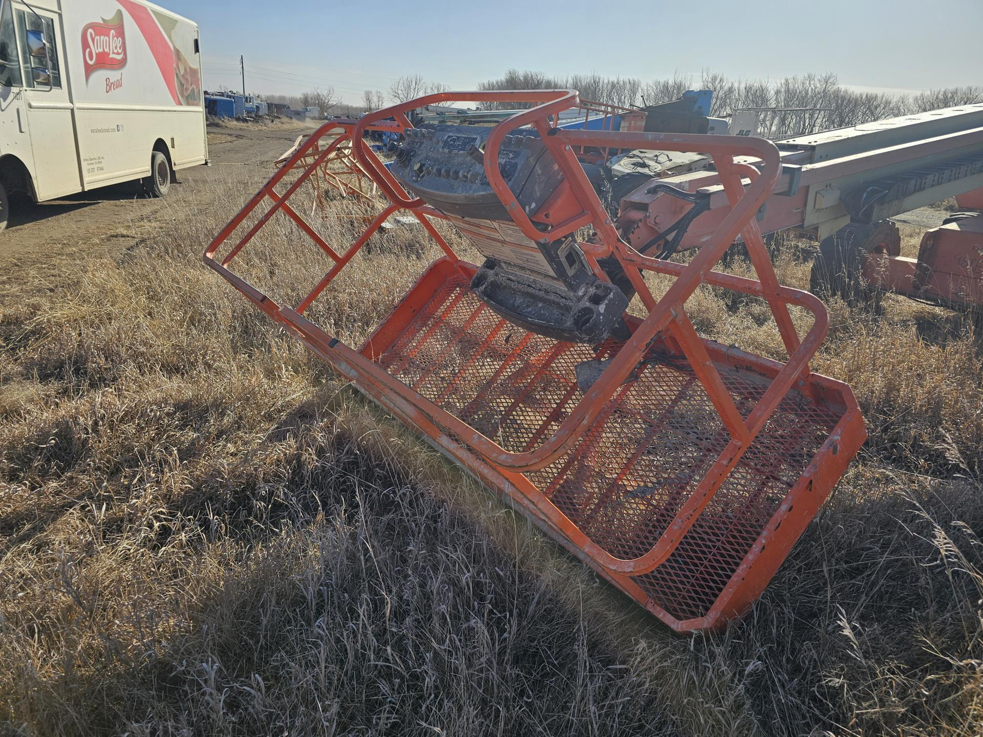 3510543 | JLG 600S Basket/Platform for Sale